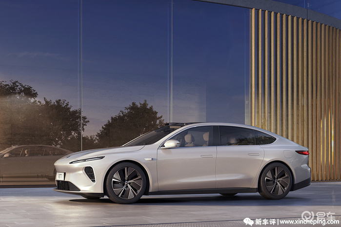 2千算力，Orin 8倍性能，英伟达Thor智能芯片_易车