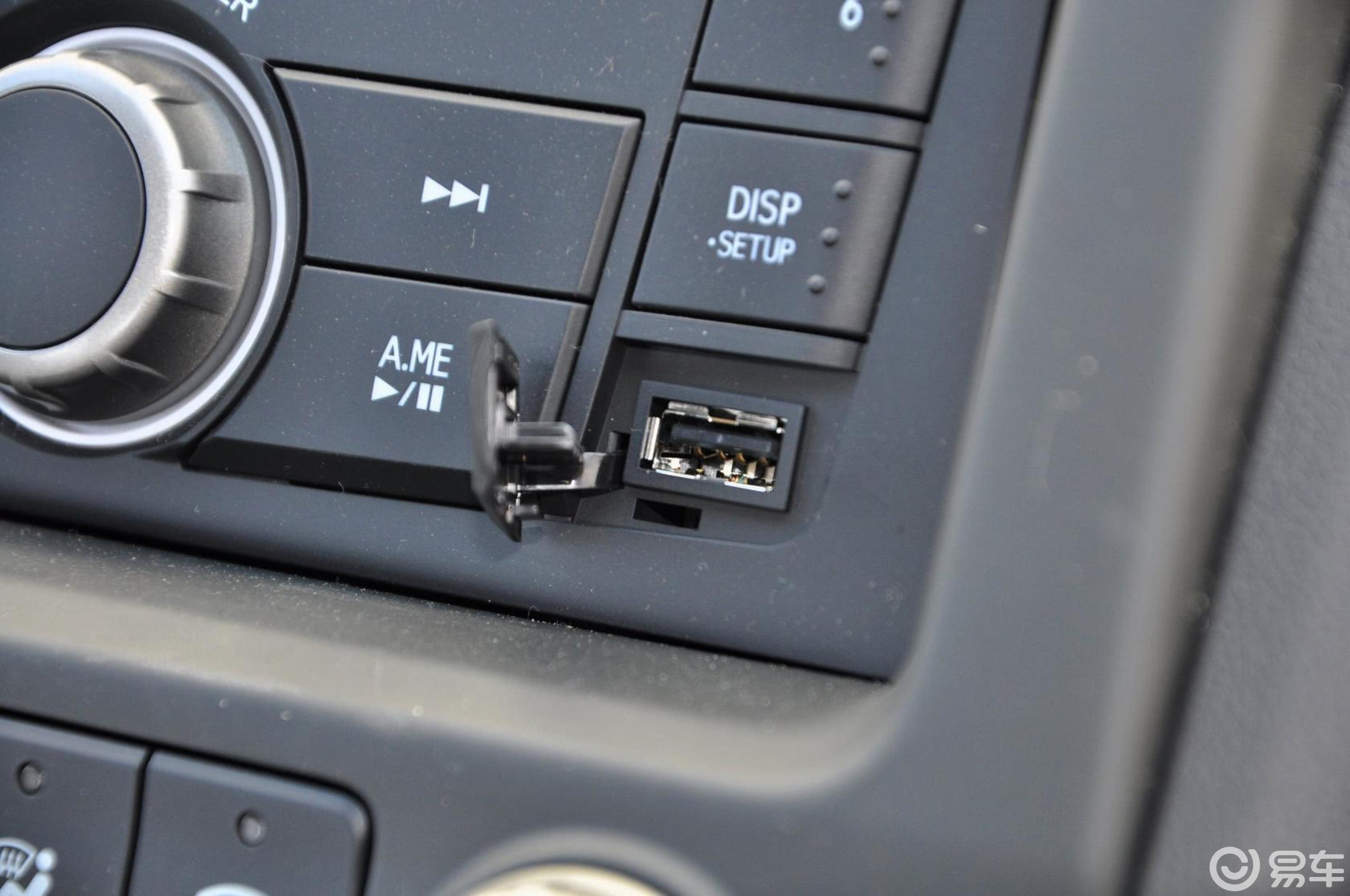 【思铭1.8L 自动 舒适版USB接口图片-汽车图片大全】-易车