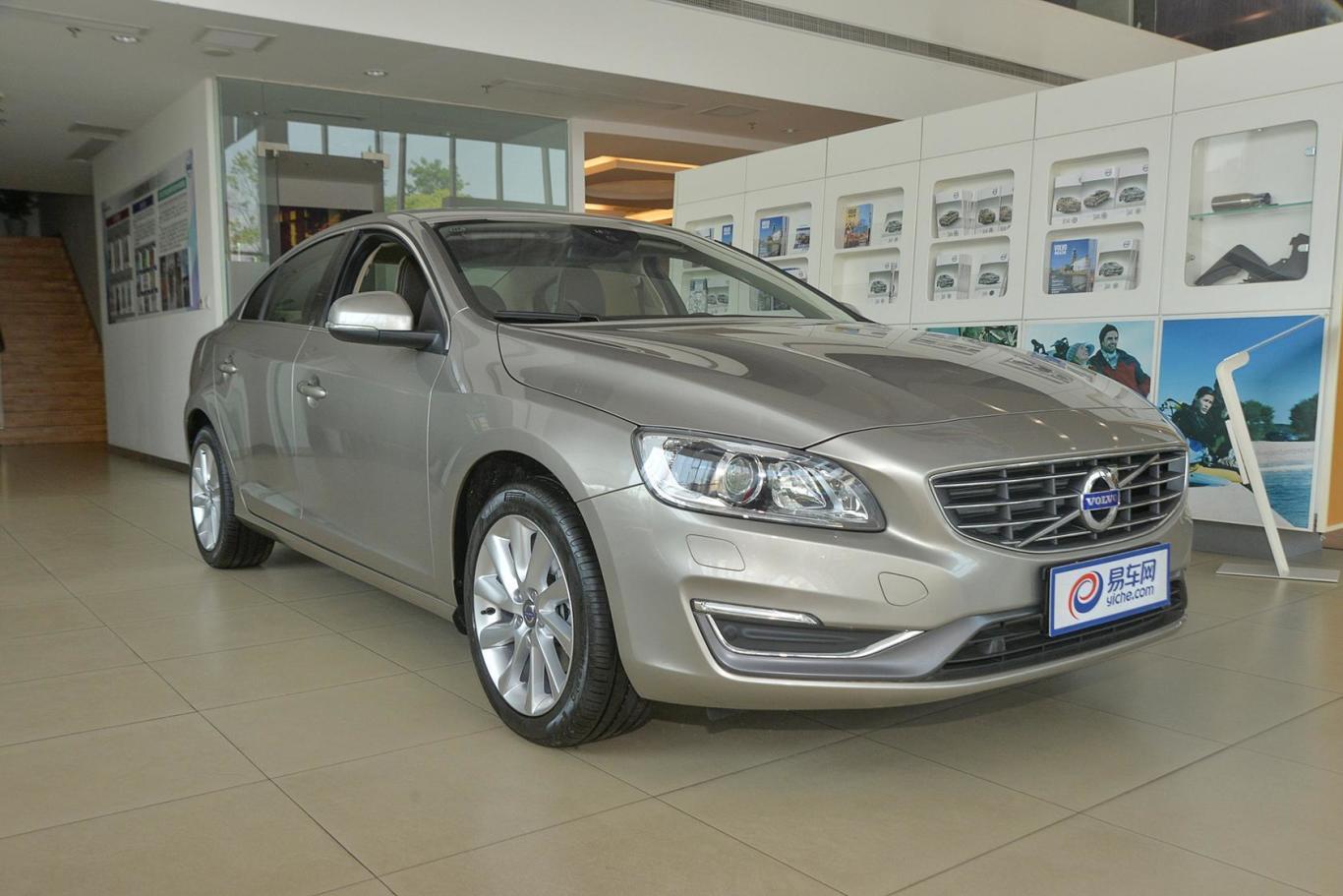 【沃尔沃S602.0T 手自一体 智远版侧前45度车头向右水平图片-汽车图片大全】-易车