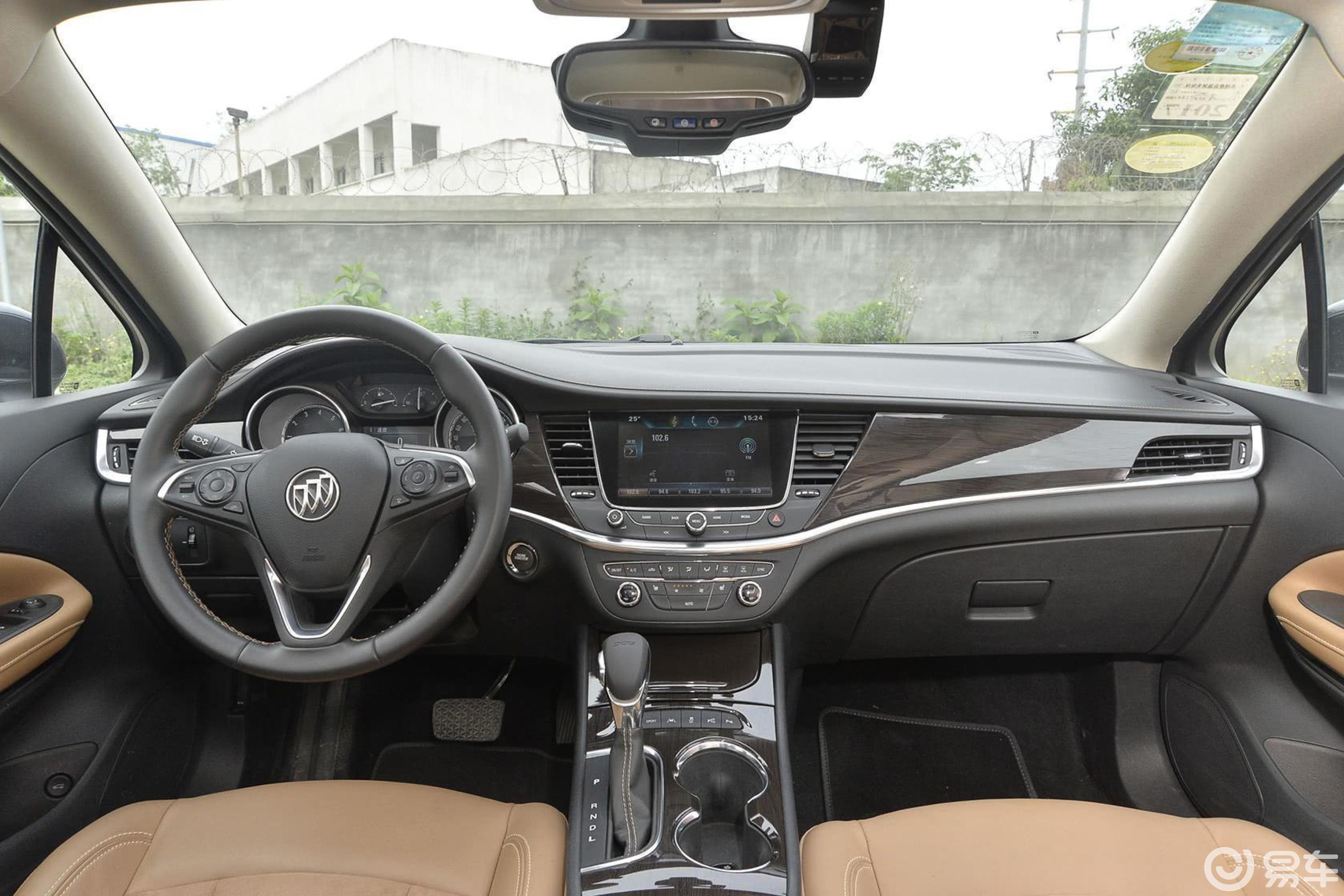 【威朗三厢 20T 双离合 旗舰型内饰全景正拍图片-汽车图片大全】-易车