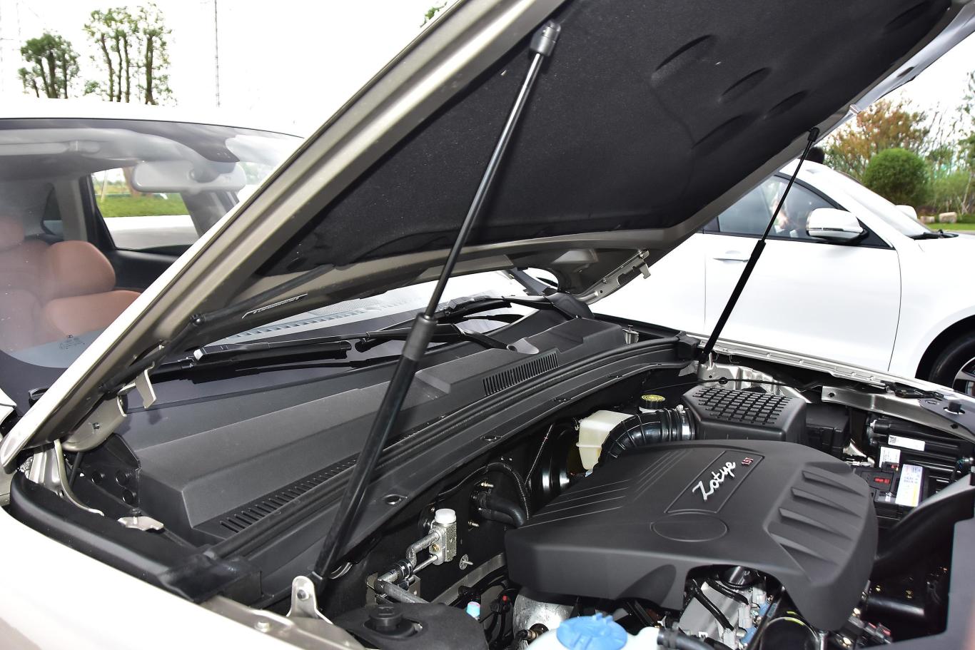 【众泰T600 Coupe1.5T 手动 尊享版外观图片-汽车图片大全】-易车