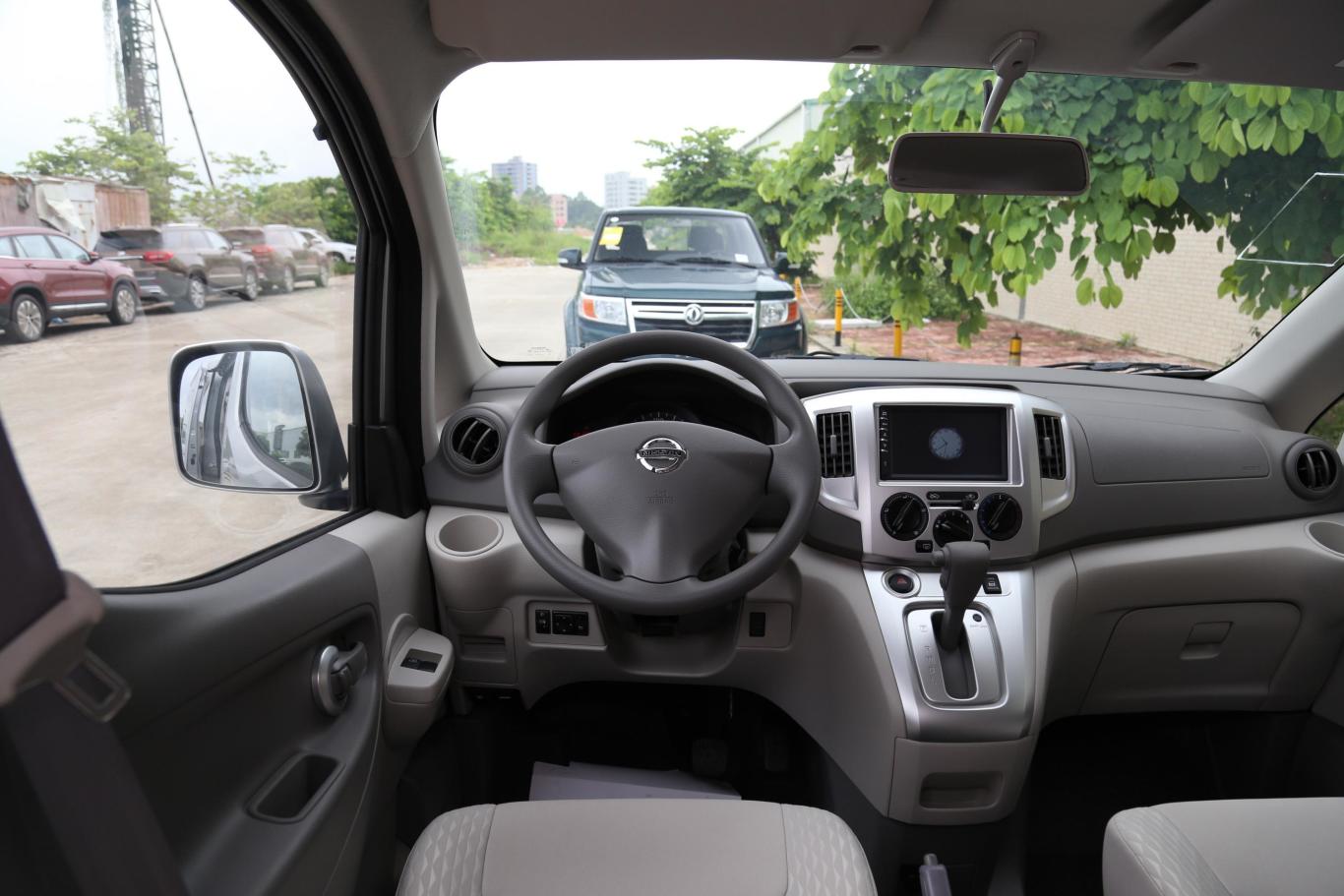 【日产NV2001.6L CVT 尊享版驾驶位区域图片-汽车图片大全】-易车