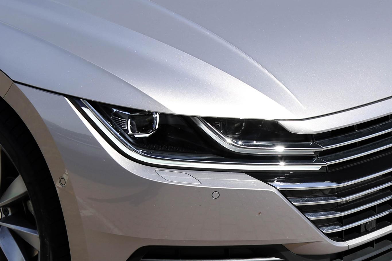 【一汽-大众CC380TSI 双离合 曜颜版 国V大灯侧45度俯拍图片-汽车图片大全】-易车