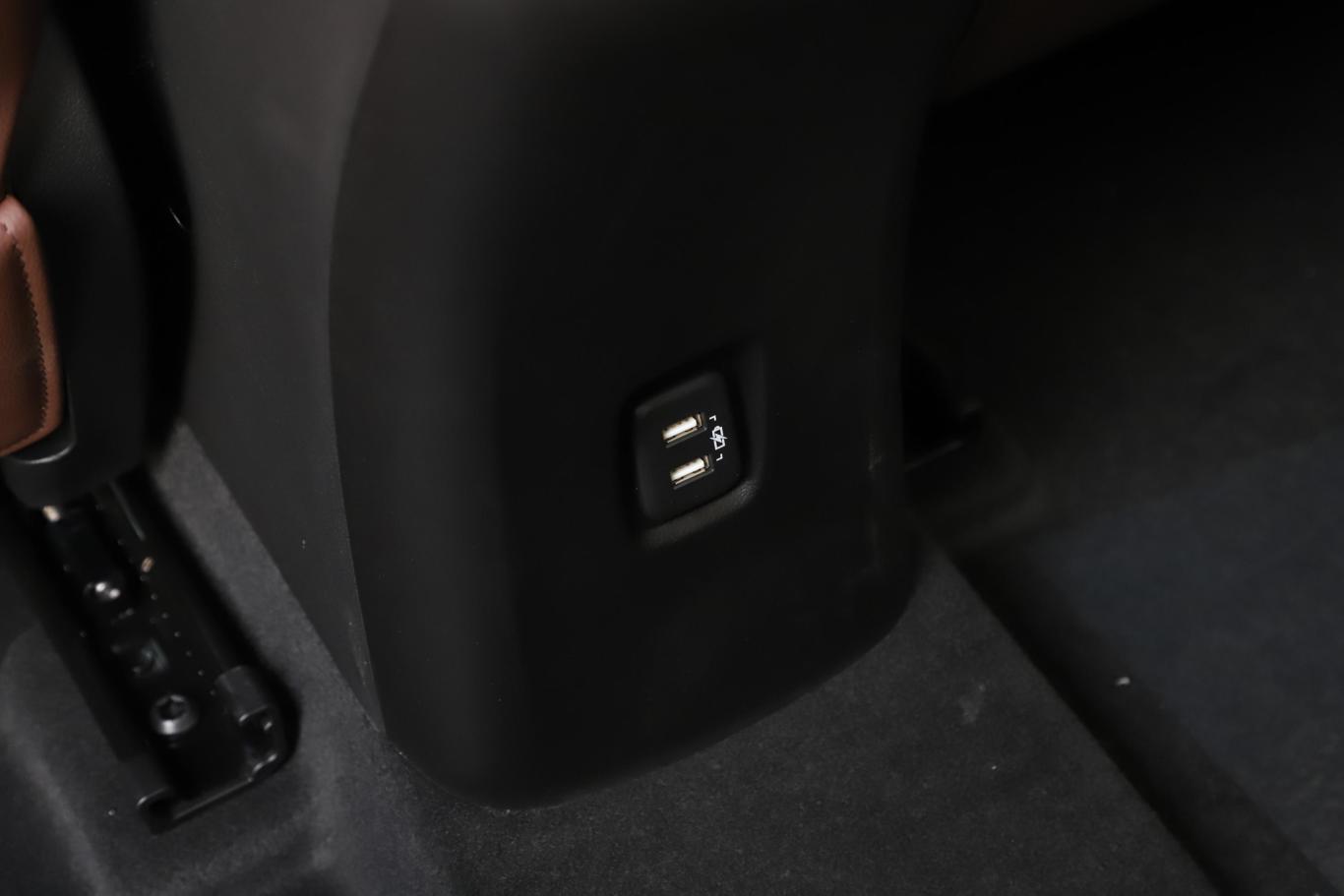 【别克GL618T 互联豪华版 6座 国V空间图片-汽车图片大全】-易车