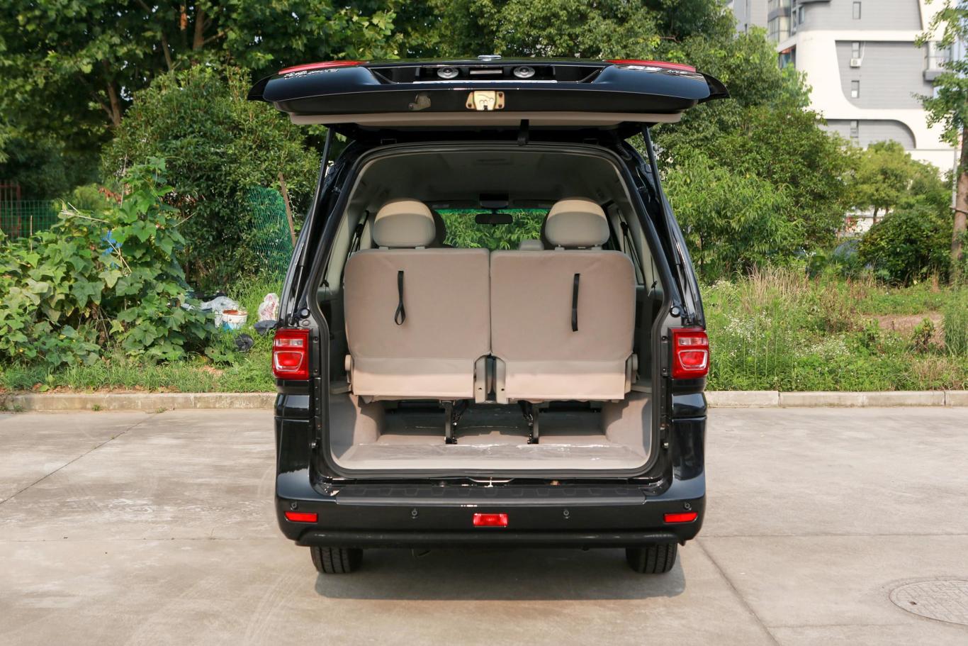 【菱智M5L 1.6L 手动 舒适型 7座 国VI空间图片-汽车图片大全】-易车