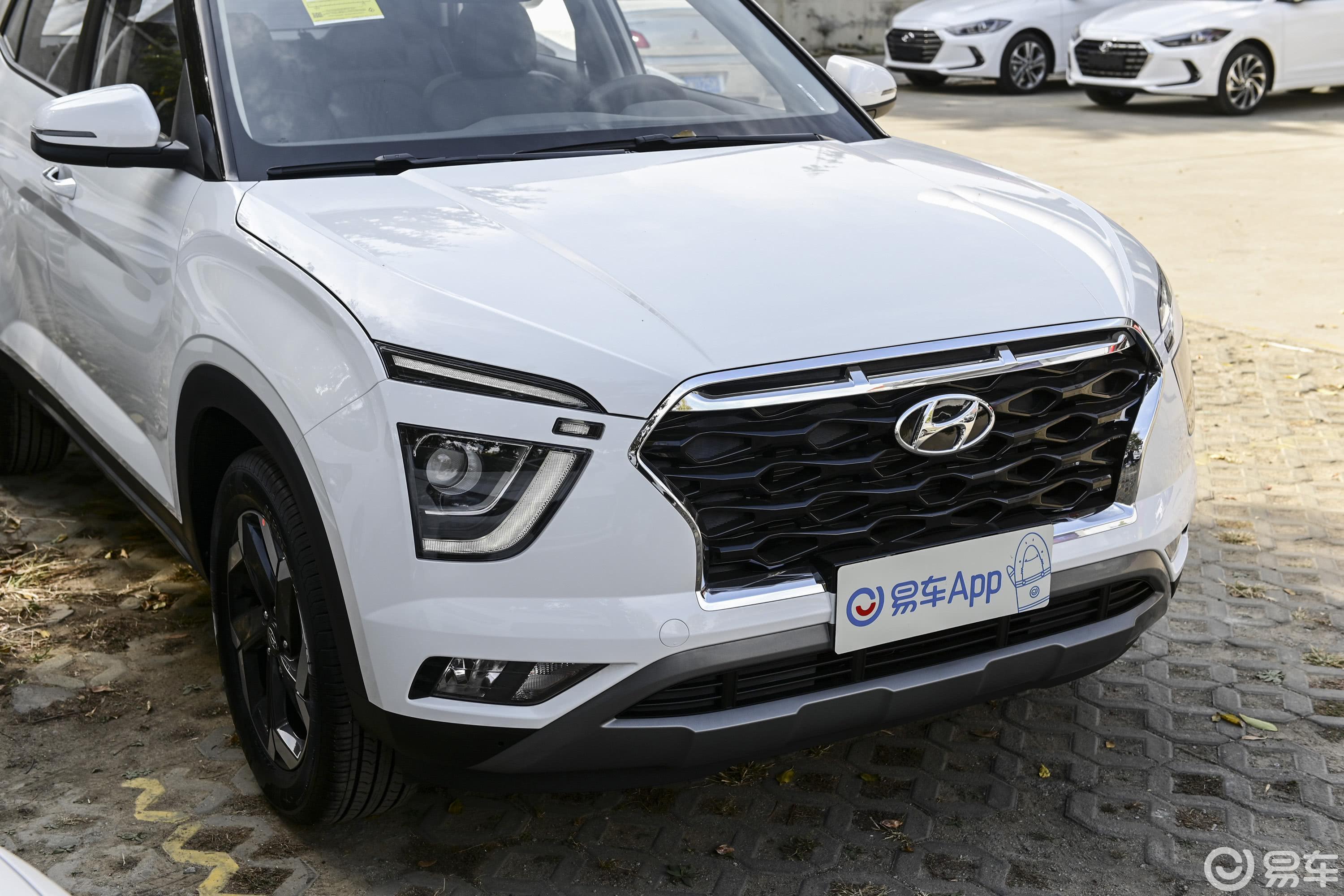 【现代ix251.5L CVT 智能型前格栅侧俯拍图片-汽车图片大全】-易车