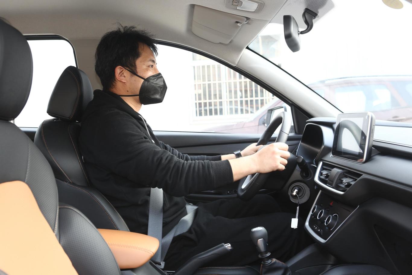 【五菱宏光S31.5L 手动 舒适型 国VI前排空间体验图片-汽车图片大全】-易车