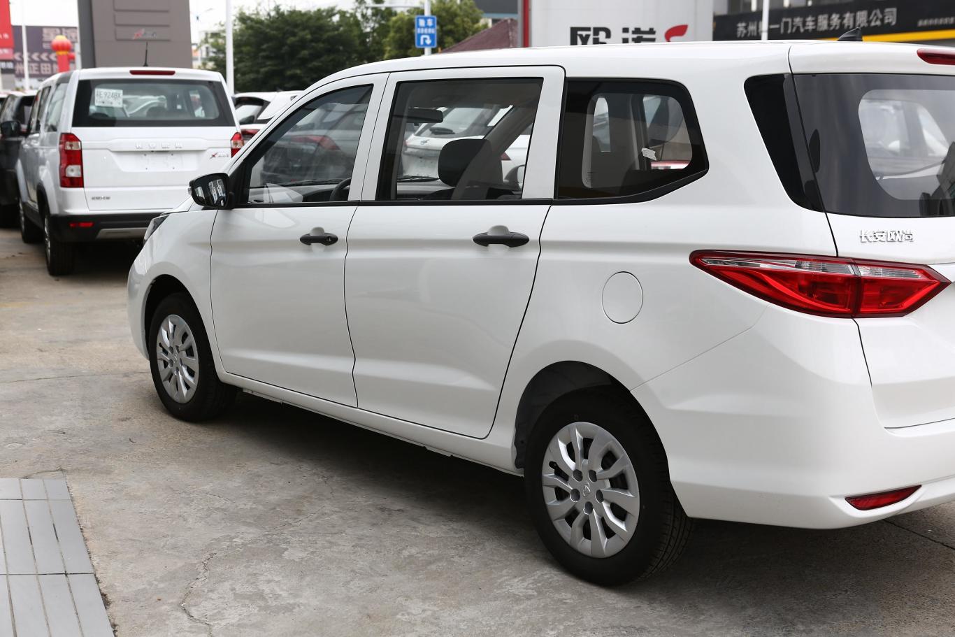 【长安欧尚A6001.5L 手动 创业型外观细节图片-汽车图片大全】-易车