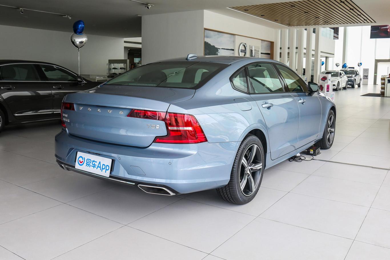 【沃尔沃S90改款 T5 智逸运动版侧后45度车头向右水平图片-汽车图片大全】-易车