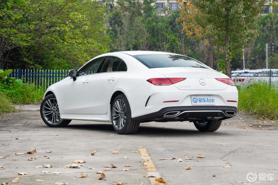 【奔驰CLS级2021款CLS 300 动感型侧后45度车头向左水平汽车图片-汽车图片大全】-易车