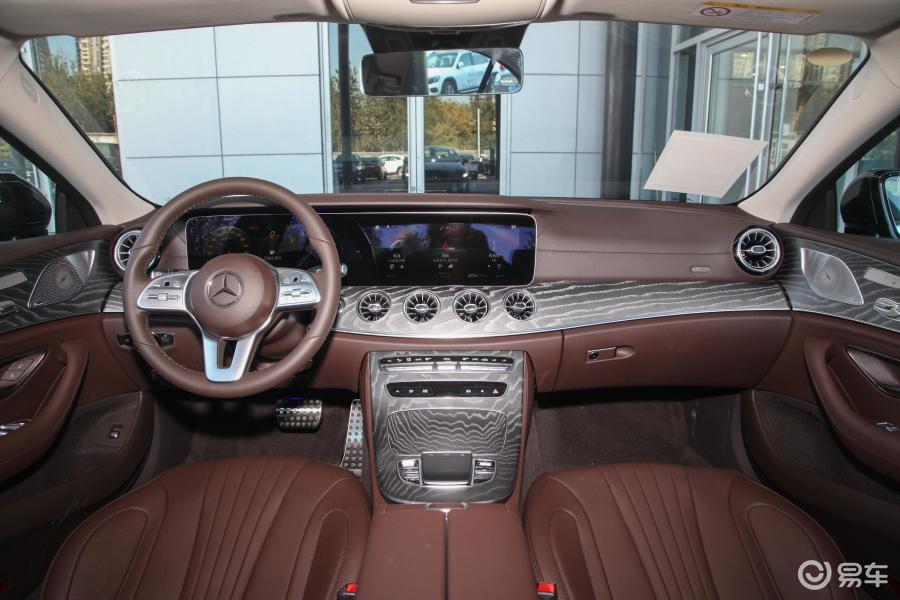 【奔驰CLS级2021款CLS 300 豪华型内饰全景正拍汽车图片-汽车图片大全】-易车