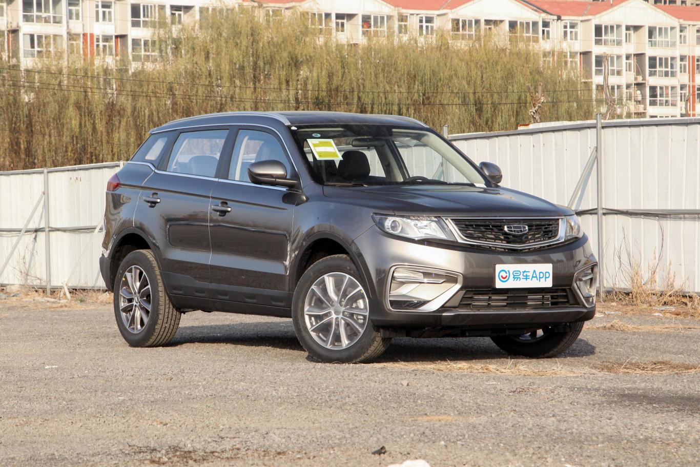 【博越改款 百万款 1.8TD 双离合 两驱 舒适型侧前45度车头向右水平图片-汽车图片大全】-易车