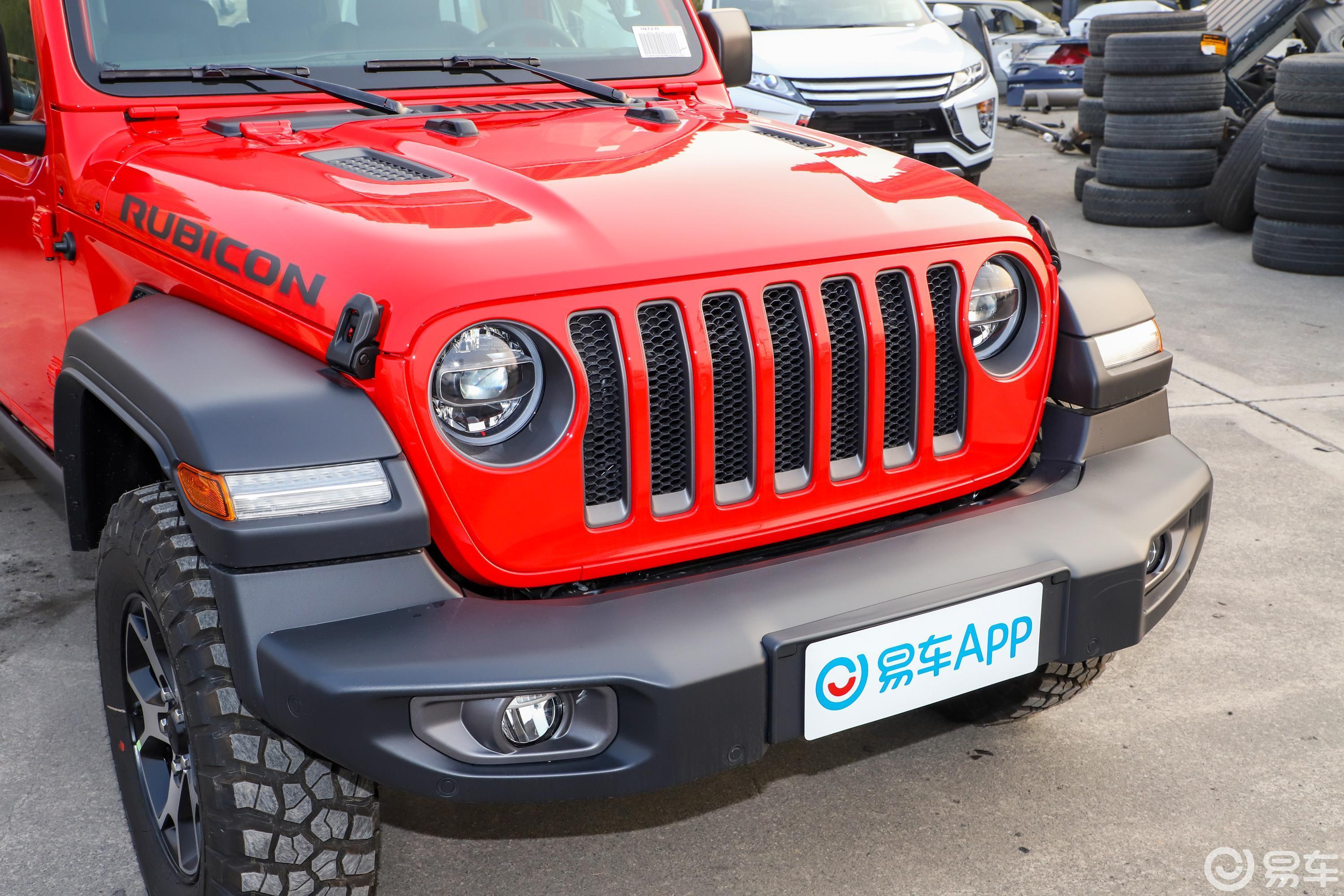 【牧马人2.0T Rubicon四门版前格栅侧俯拍图片-汽车图片大全】-易车
