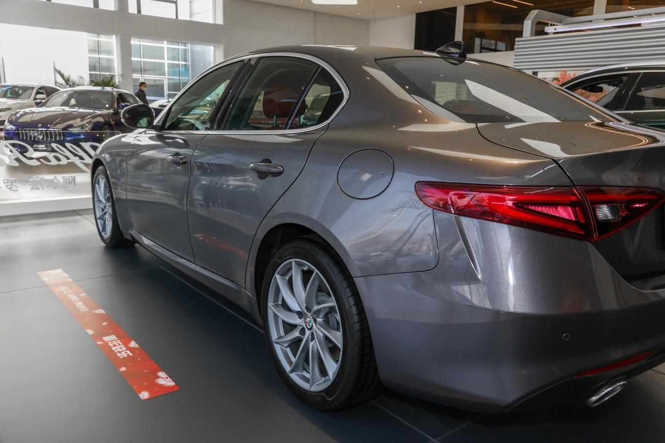 【Giulia朱丽叶2.0T 280HP 豪华版外观图片-汽车图片大全】-易车