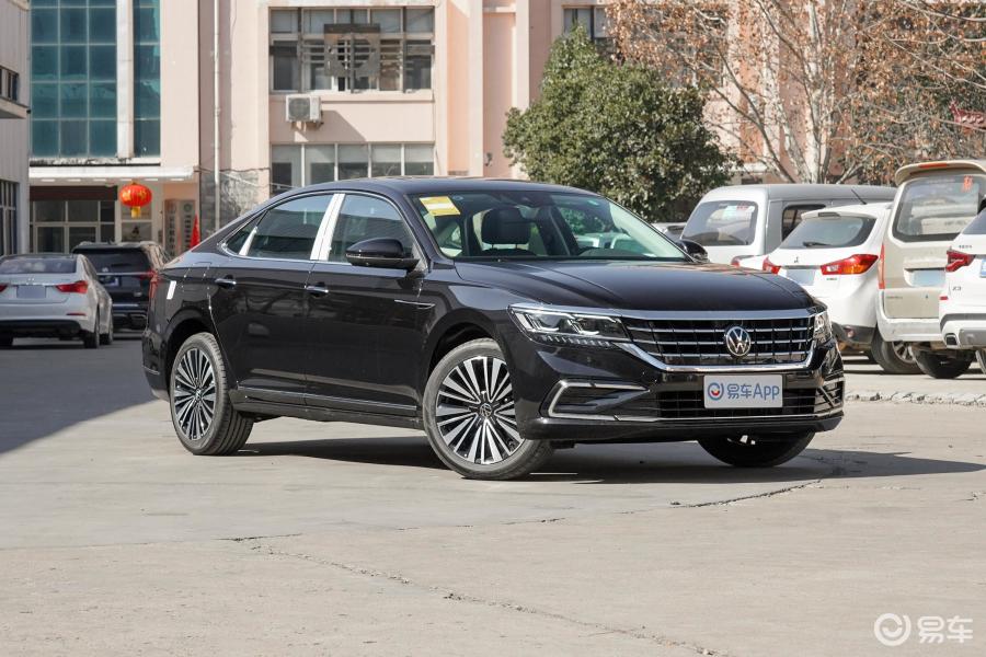 【帕萨特2021款380TSI 双离合 尊贵版侧前45度车头向右水平汽车图片-汽车图片大全】-易车