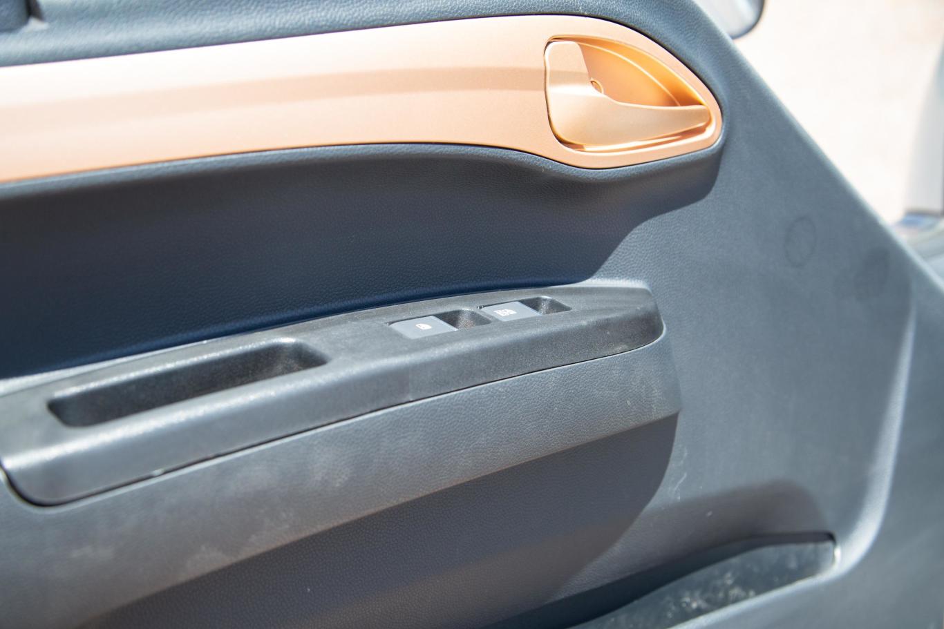 【康铃J3J3安徽全柴 2.3L 88马力 2800轴距 排半栏板轻卡 国V车窗调节整体图片-汽车图片大全】-易车