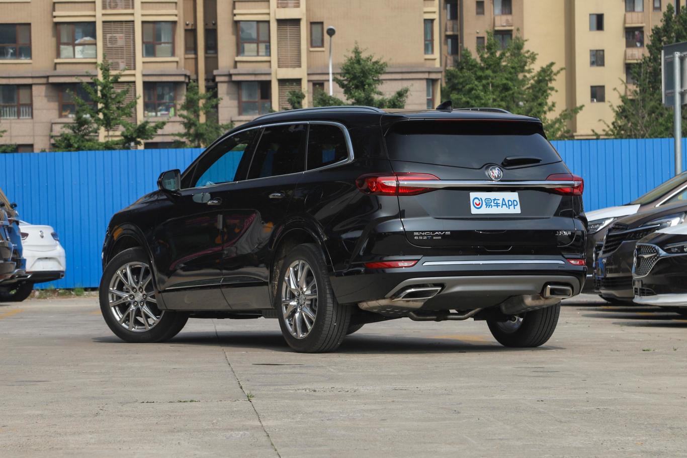 【昂科旗652T 四驱尊享旗舰型 7座侧后45度车头向左水平图片-汽车图片大全】-易车