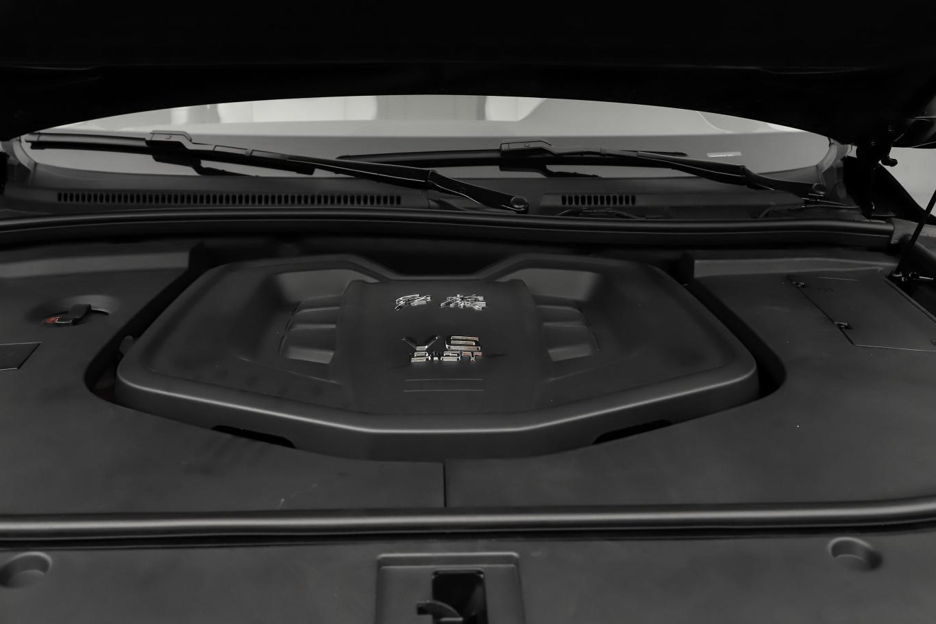 【红旗HS73.0T 手自一体 四驱 智联旗领版发动机特写图片-汽车图片大全】-易车