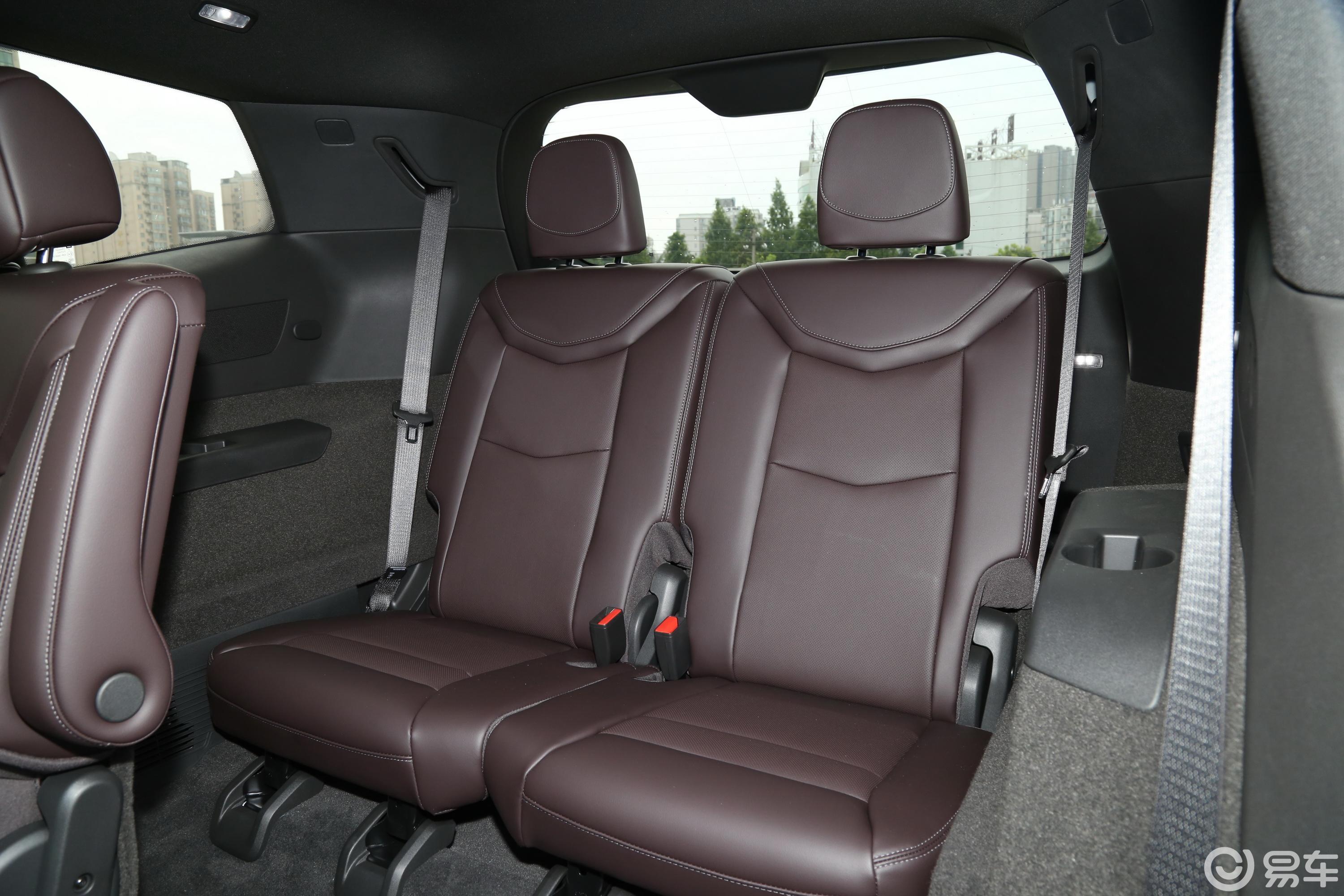 【凯迪拉克XT6轻混 2.0T 两驱豪华型 6座第三排座椅图片-汽车图片大全】-易车