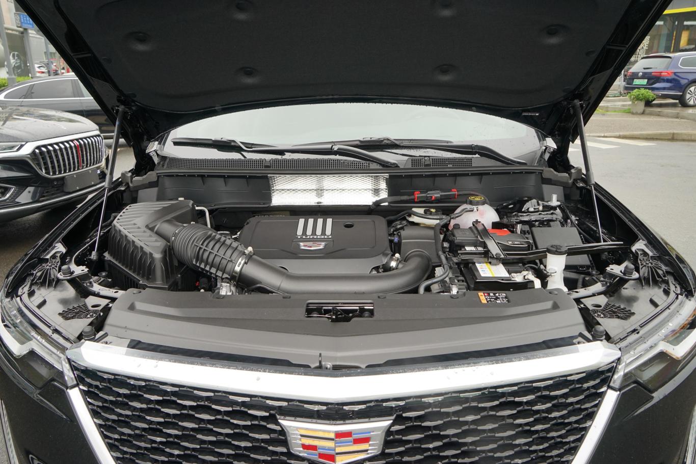 【凯迪拉克XT6轻混 2.0T 四驱风尚型 6座前舱整体图片-汽车图片大全】-易车