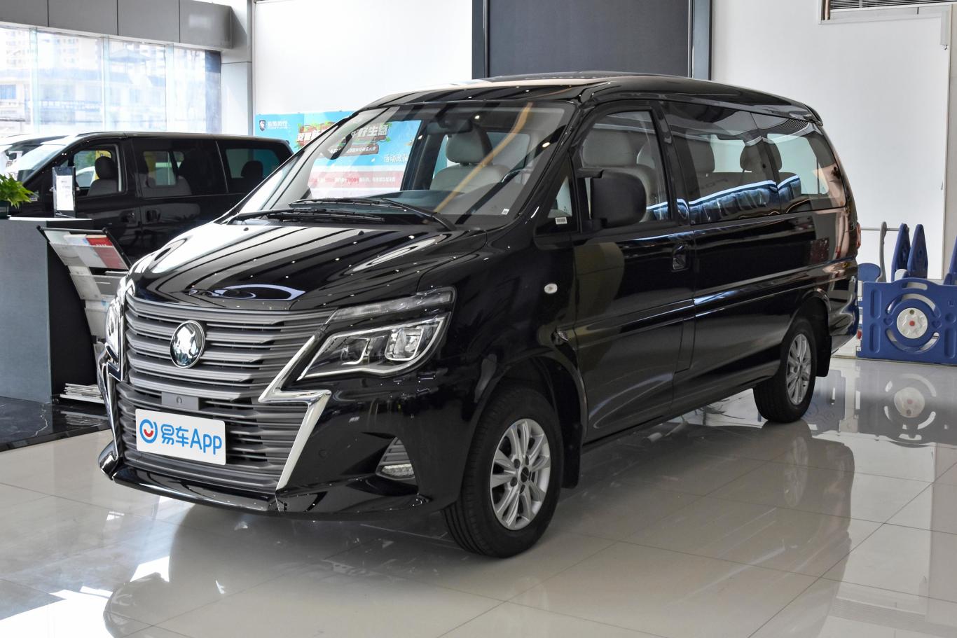 【菱智M5L 1.6L 奋斗豪华型 7座外观图片-汽车图片大全】-易车