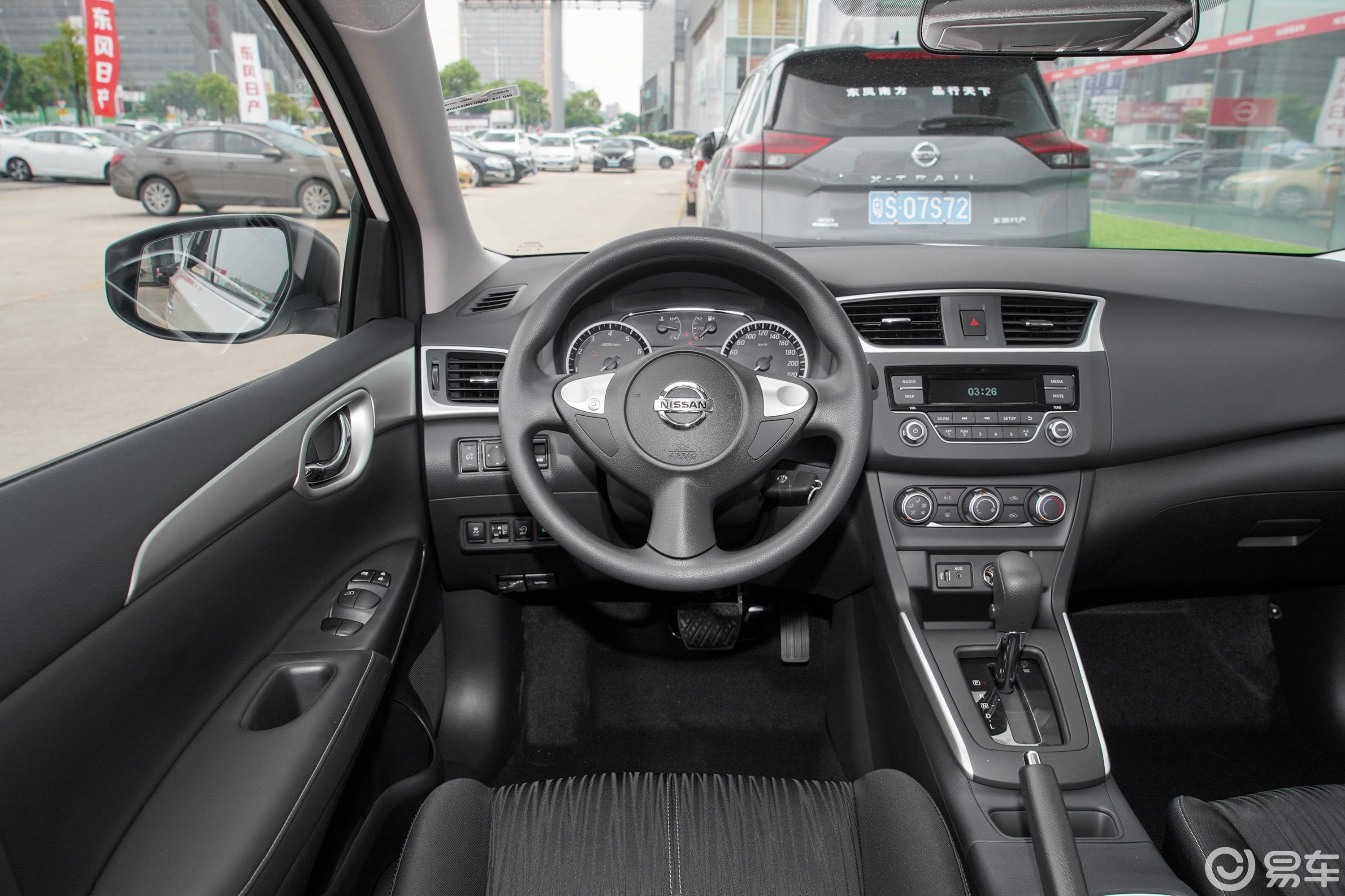 【轩逸经典 1.6L XE舒适版驾驶位区域图片-汽车图片大全】-易车