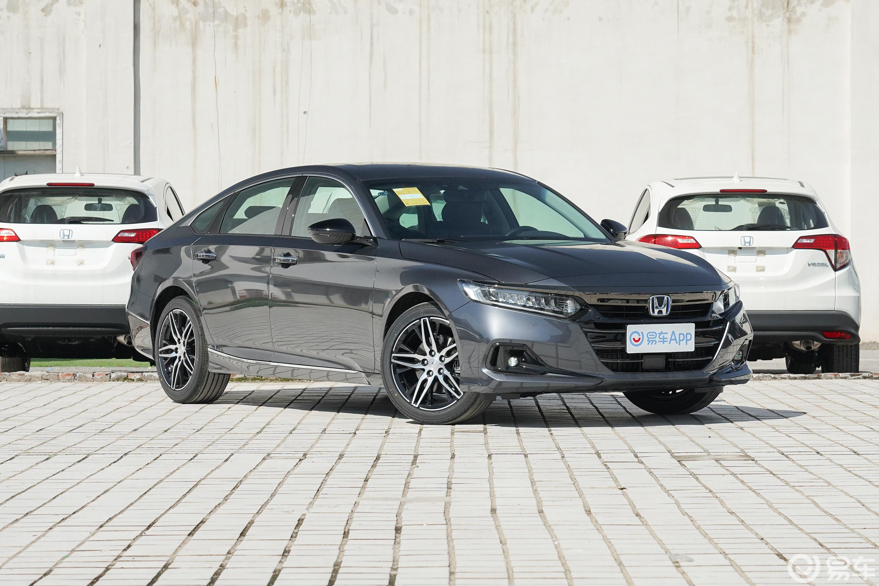 【雅阁混动 2.0L E-CVT 幻夜·锐智版侧前45度车头向右水平图片-汽车图片大全】-易车