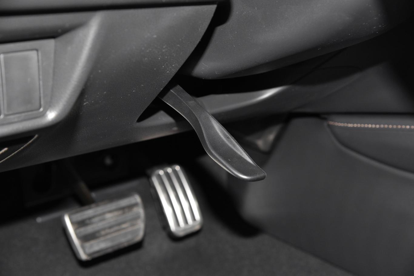 【雅阁260TURBO 幻夜·尊贵版方向盘调节图片-汽车图片大全】-易车