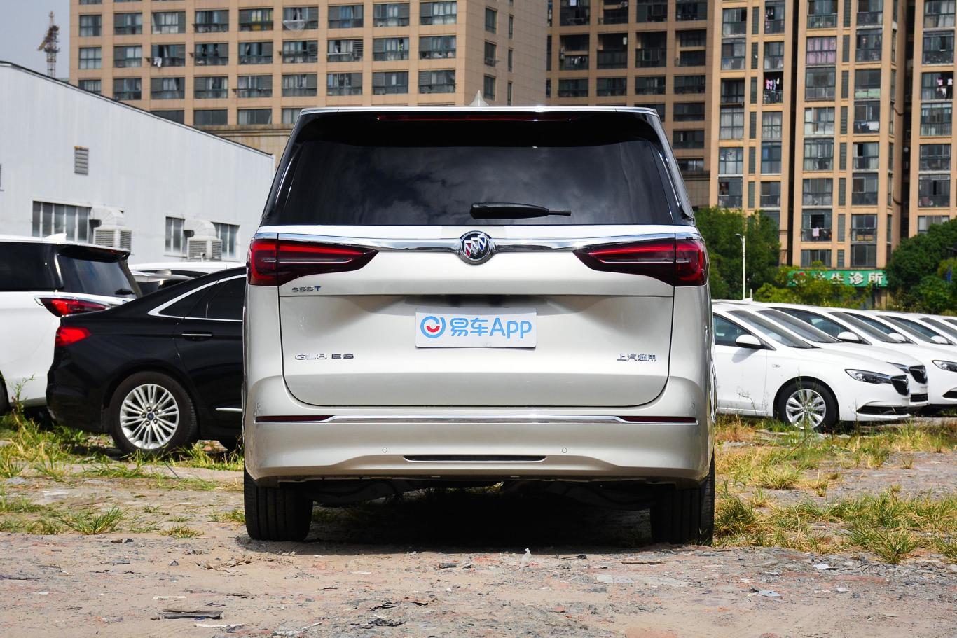 【别克GL8ES陆尊 653T 豪华型 7座正后水平图片-汽车图片大全】-易车