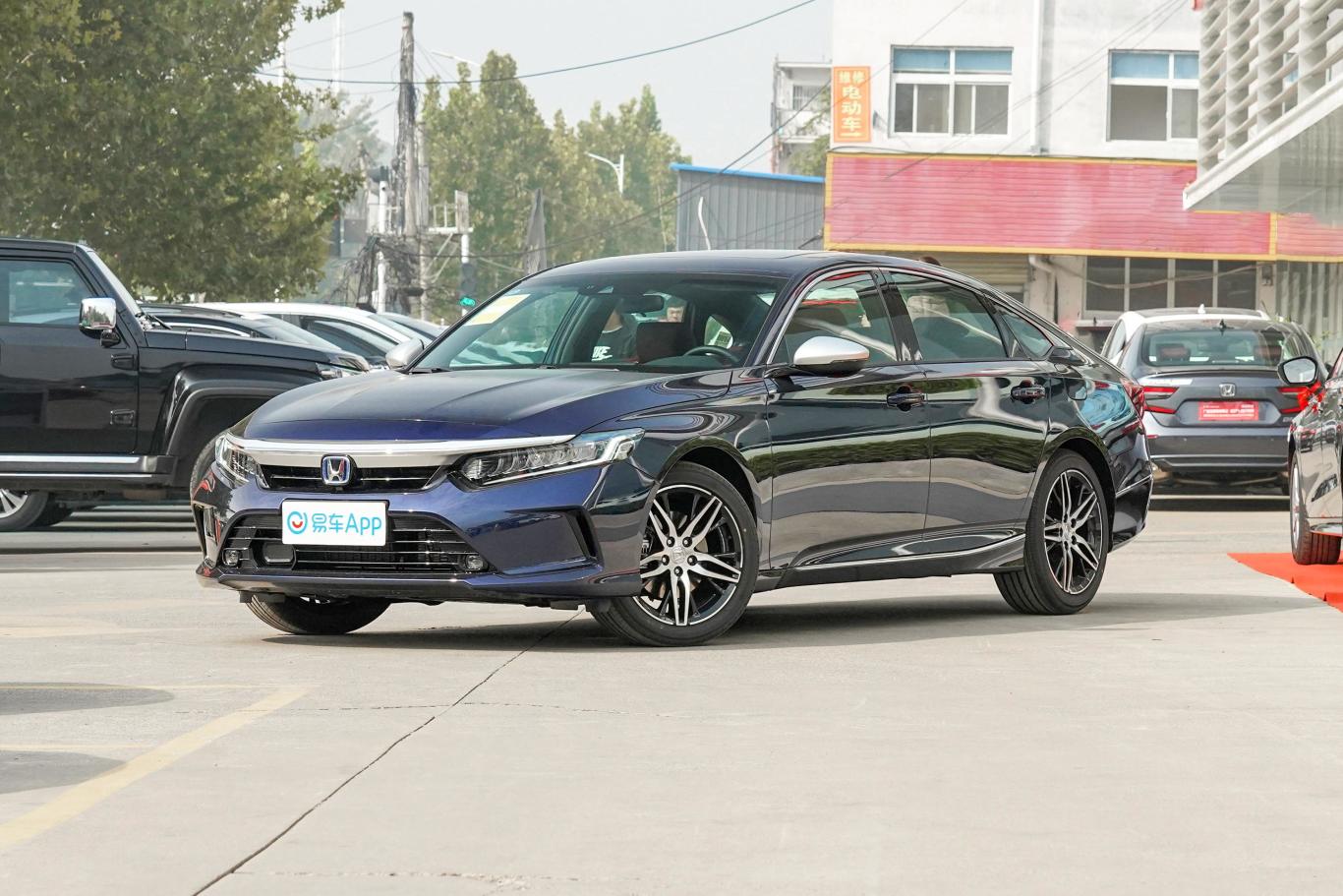 【英仕派锐·混动 2.0L E-CVT 净尚版侧前45度车头向左水平图片-汽车图片大全】-易车