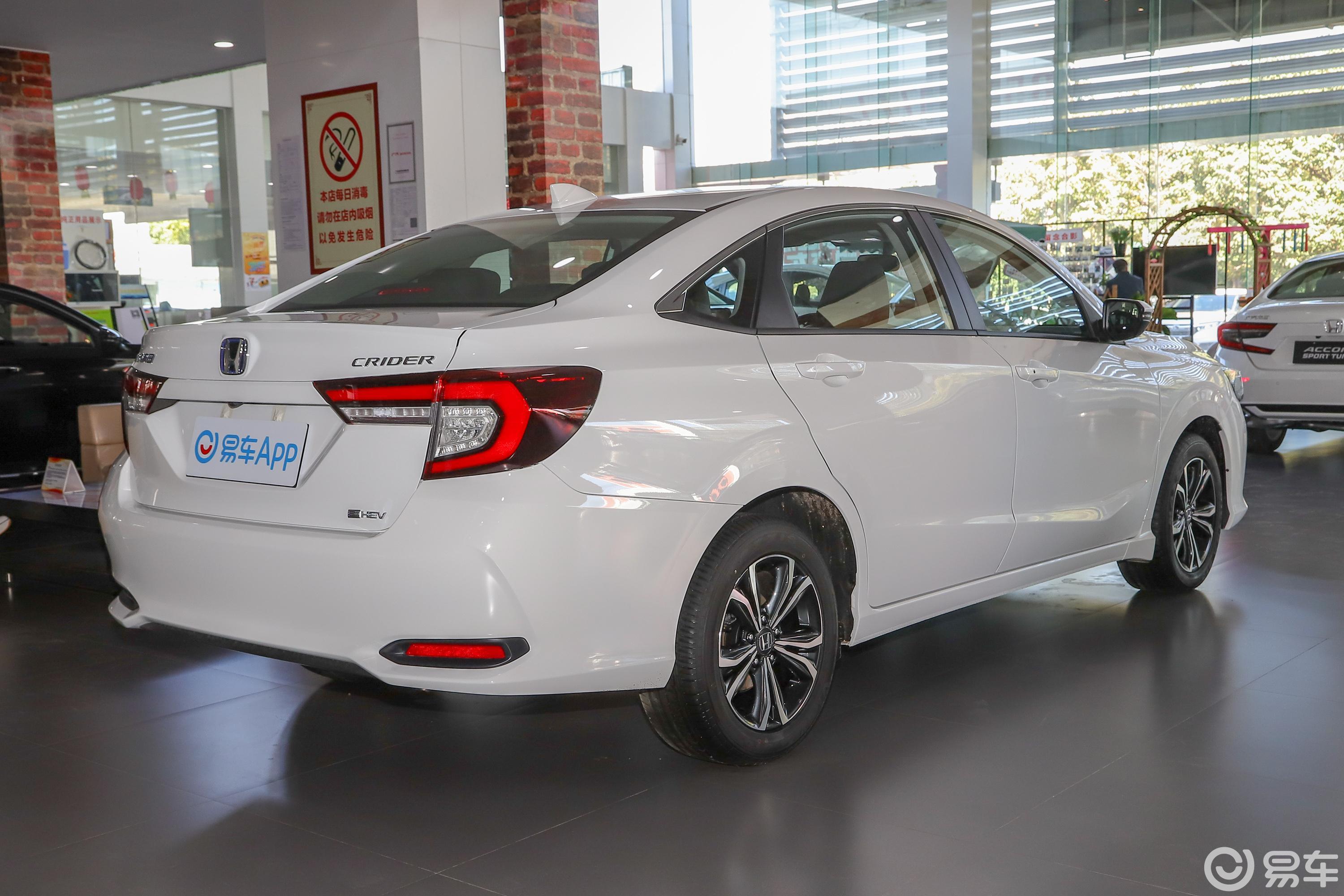 【凌派锐·混动 1.5L E-CVT 锐·豪华版侧后45度车头向右水平图片-汽车图片大全】-易车