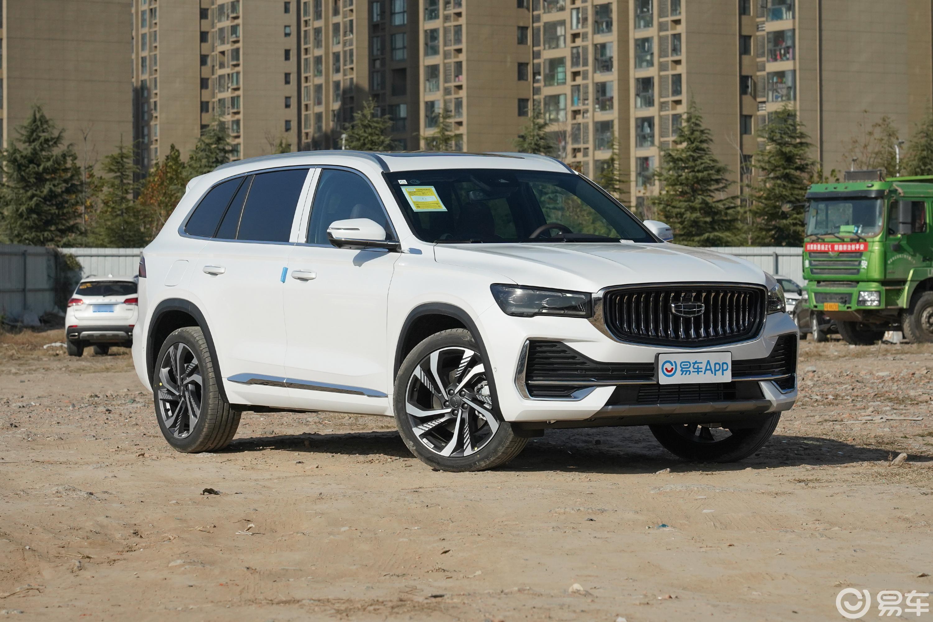 【星越L2.0T 双离合两驱智尊型侧前45度车头向右水平图片-汽车图片大全】-易车