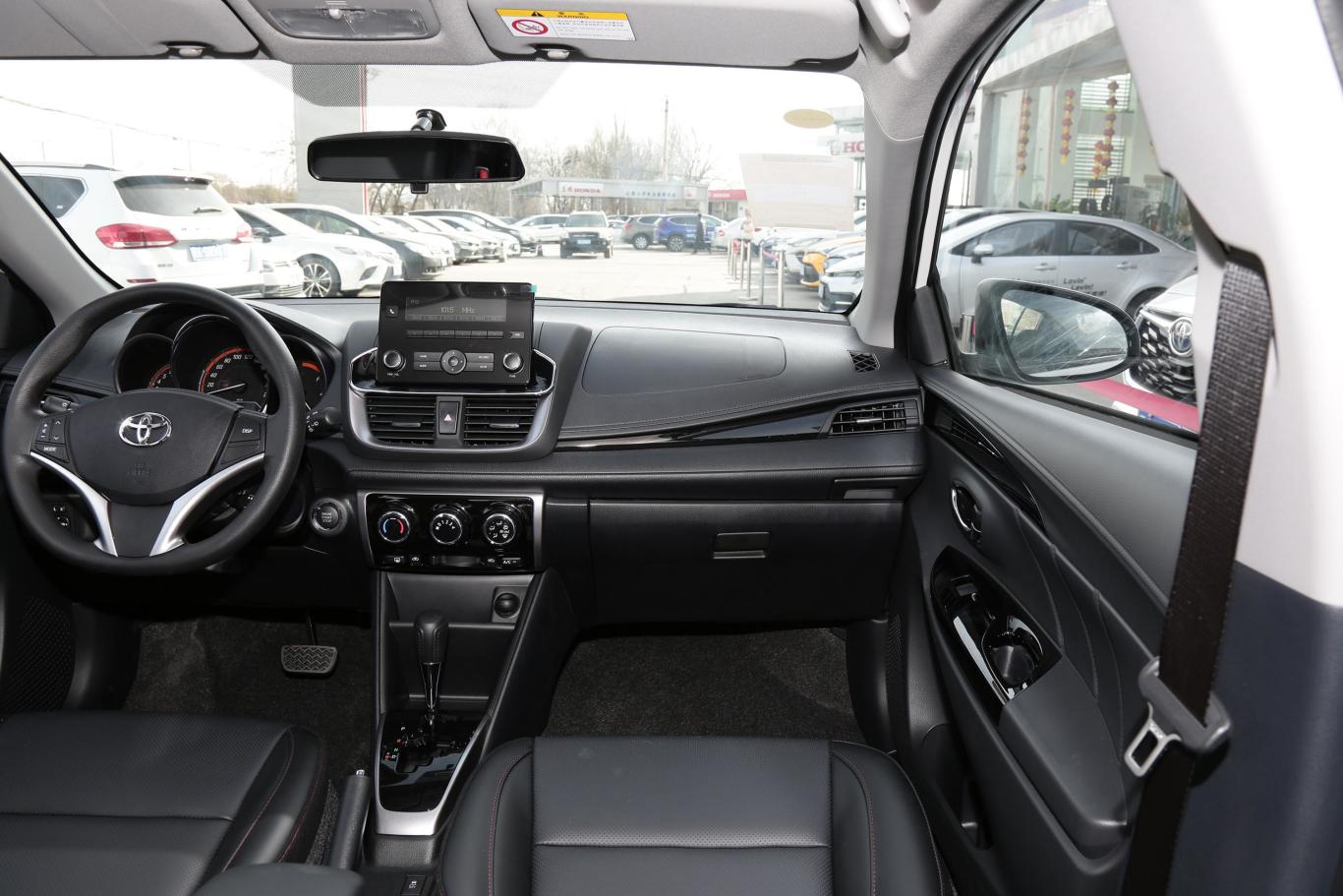 【YARiS L 致炫致炫X 1.5L CVT 豪华PLUS版副驾驶位区域图片-汽车图片大全】-易车