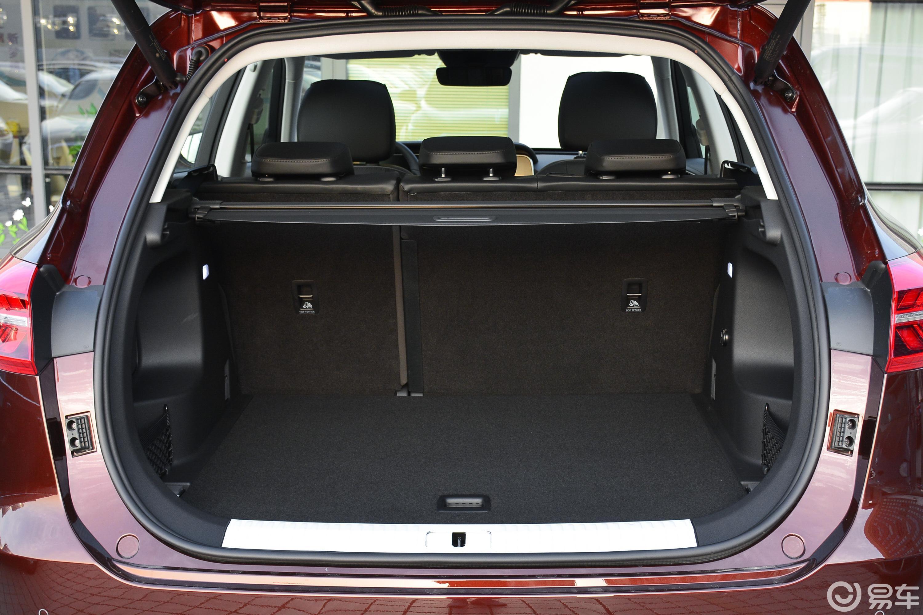 【红旗HS5改款 2.0T 手自一体 两驱 智联旗享版后备厢图片-汽车图片大全】-易车