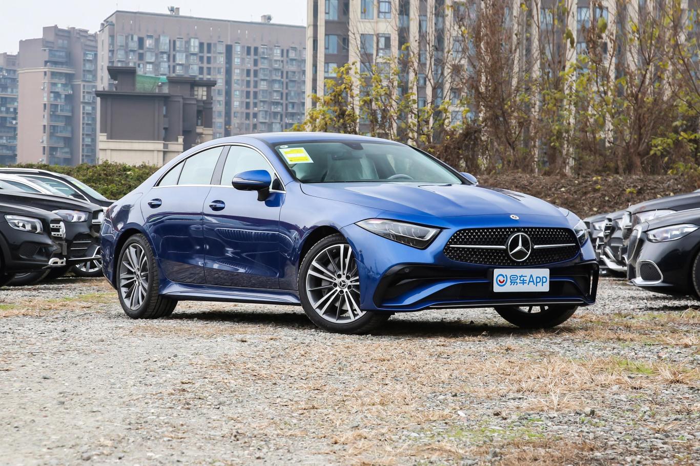 【奔驰CLSCLS 300 动感型侧前45度车头向右水平图片-汽车图片大全】-易车