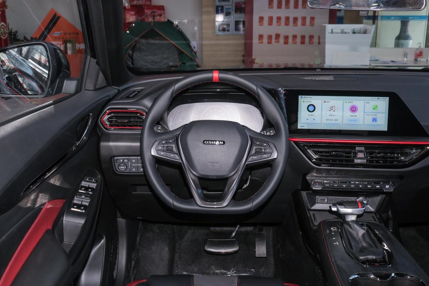 【长安欧尚X51.5T 双离合虎啸限定版驾驶位区域图片-汽车图片大全】-易车