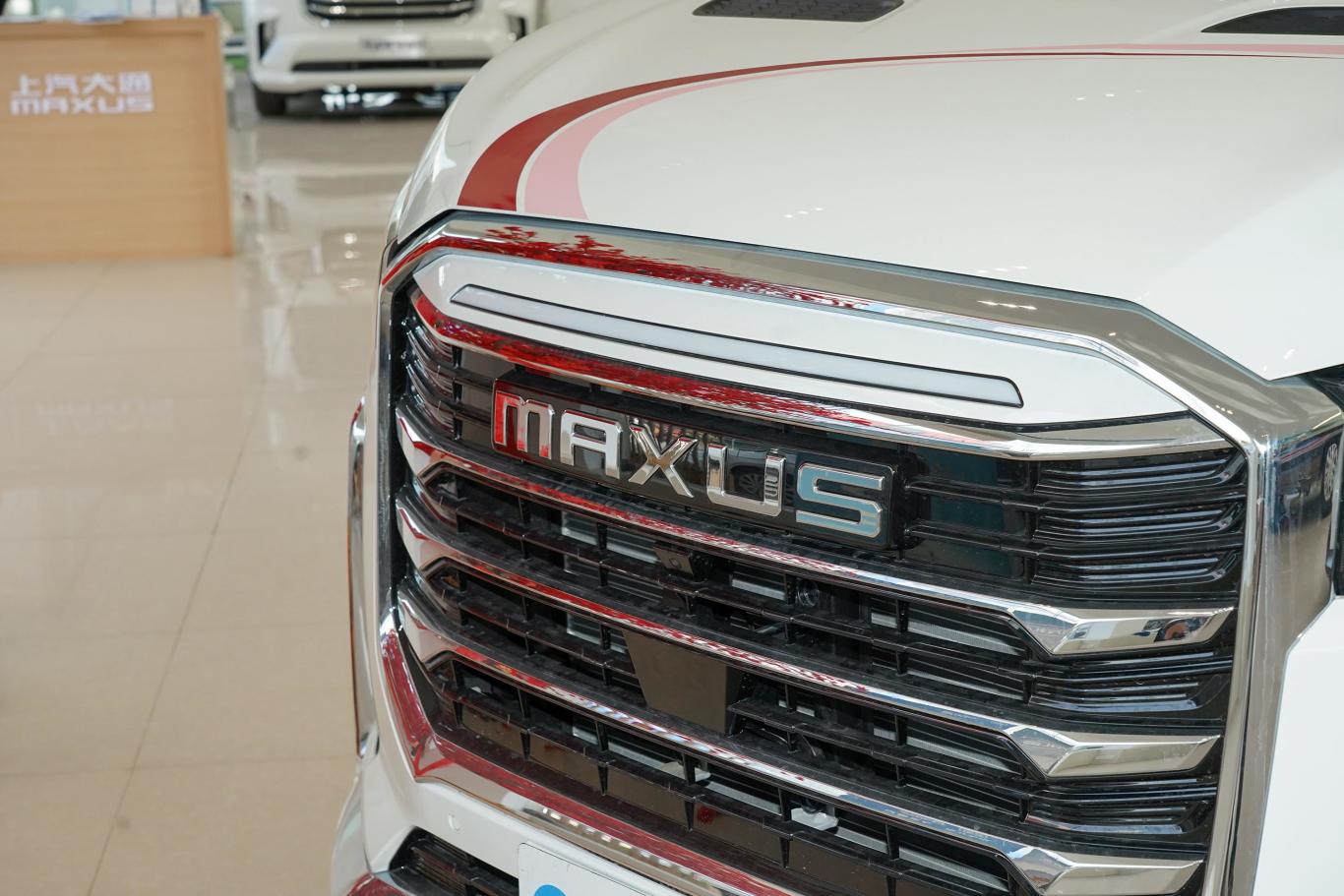 【上汽大通MAXUS V100旅行家V100 2.0T外观图片-汽车图片大全】-易车