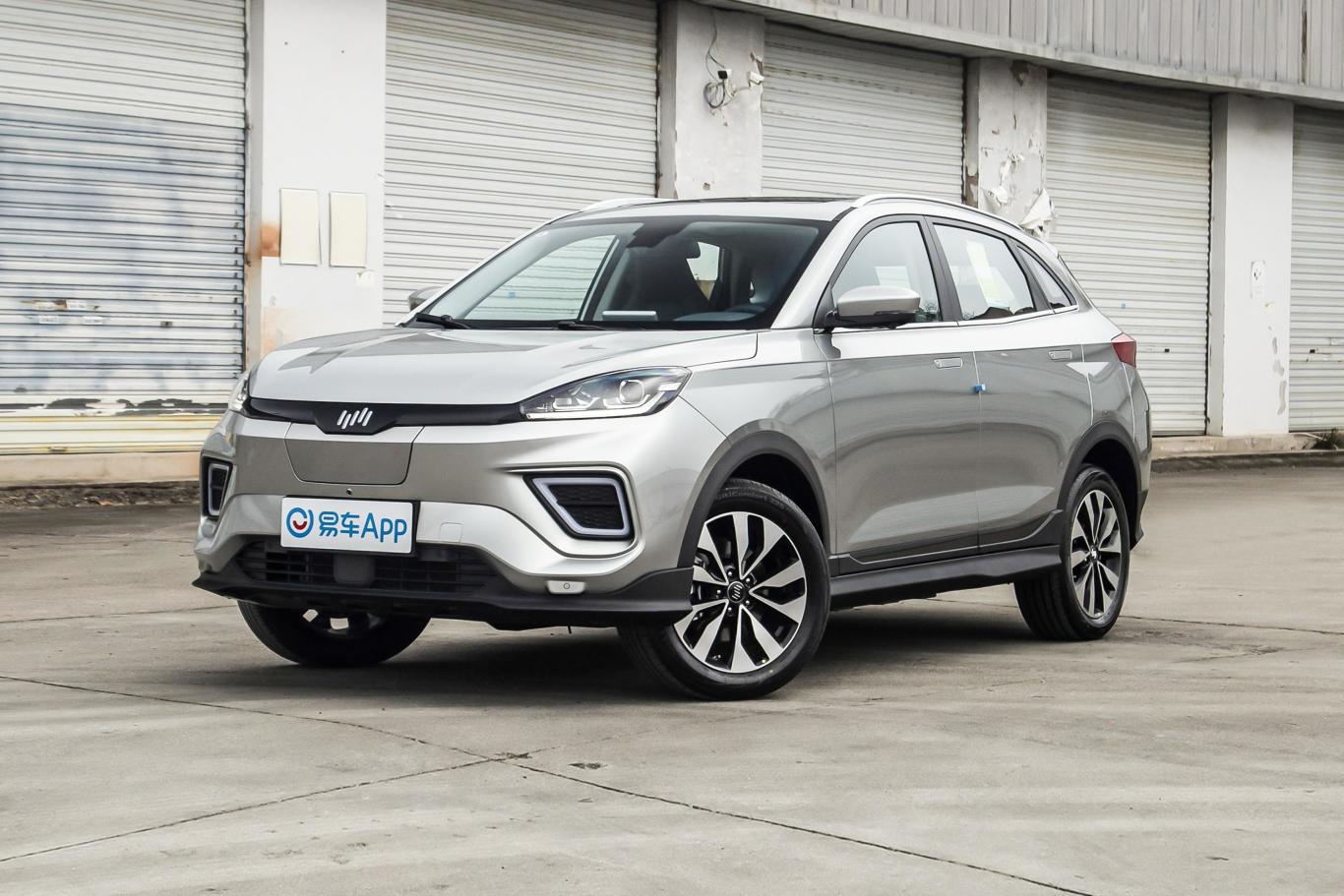 【威马EX5改款 EX5-Z PRO全能版侧前45度车头向左水平图片-汽车图片大全】-易车