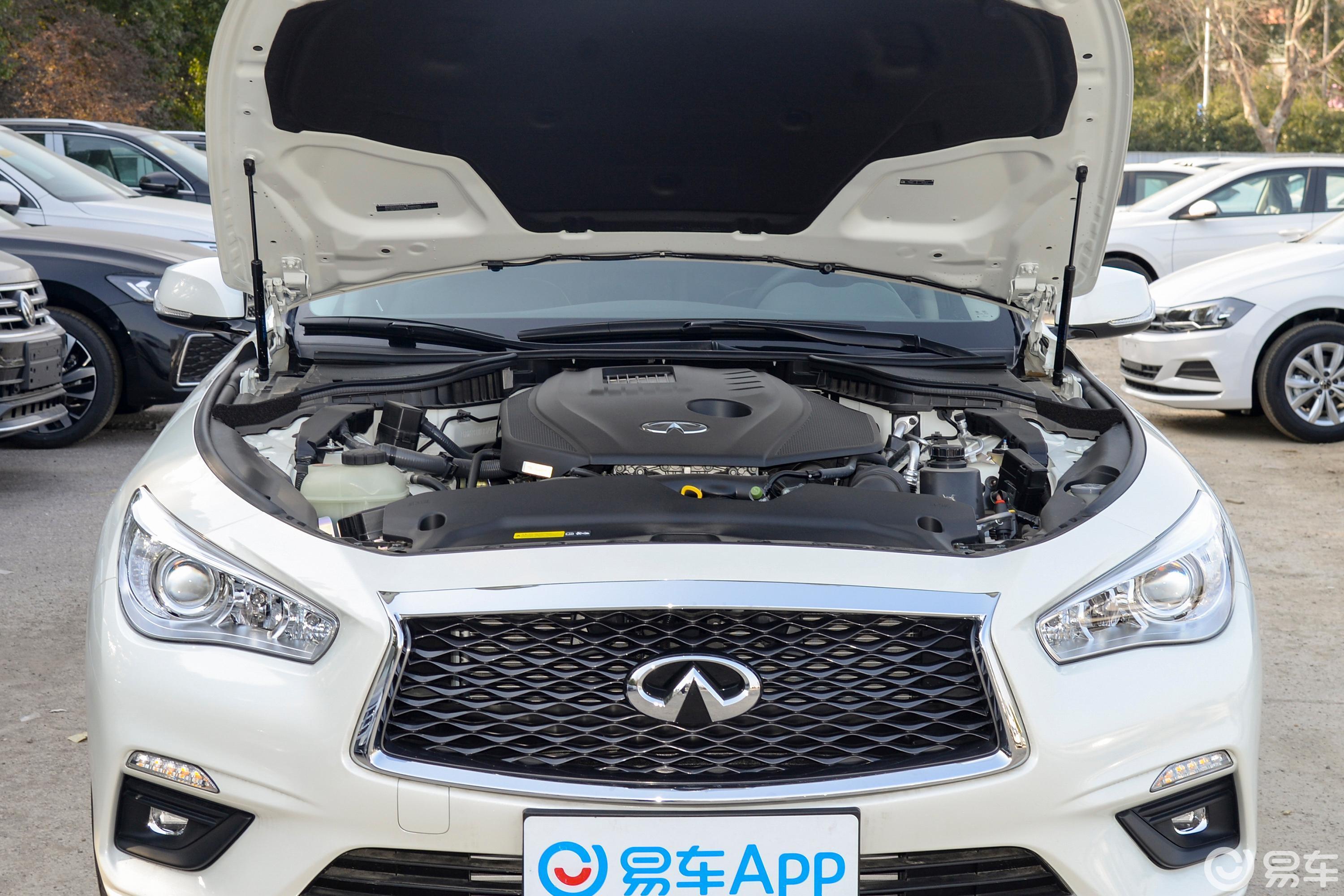 【英菲尼迪Q50L2.0T 舒适版发动机舱整体图片-汽车图片大全】-易车
