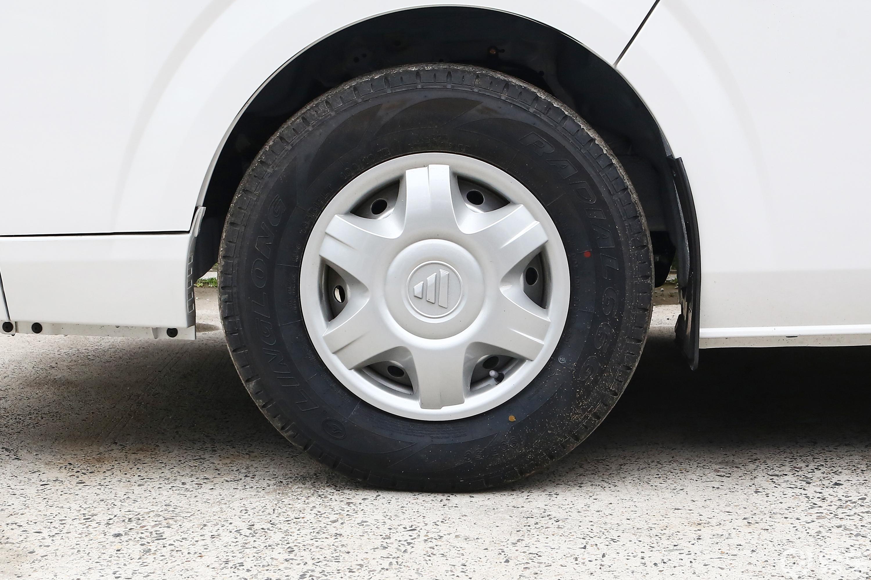 【风景G7商运版 2.4L 长轴高顶明窗 6座 汽油前轮毂造型图片-汽车图片大全】-易车