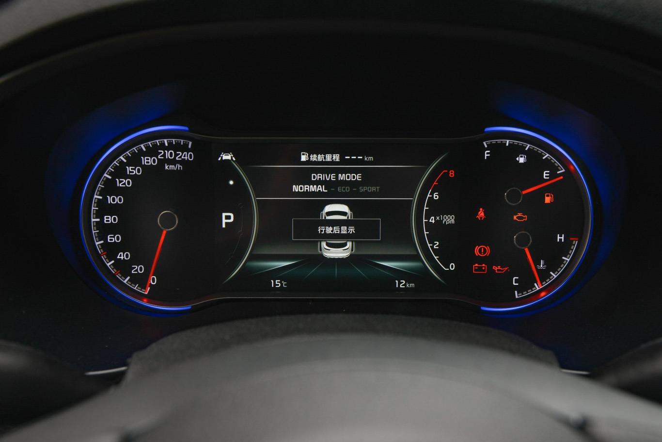 【起亚KX51.6T 双离合 四驱 焕新版主驾驶位图片-汽车图片大全】-易车