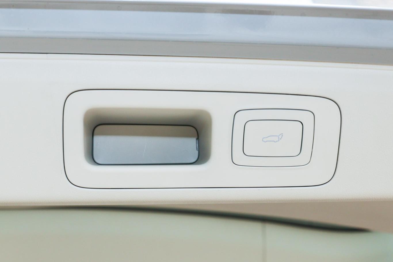 【上汽大通MAXUS G902.0T 星际旗舰版 6座空间图片-汽车图片大全】-易车