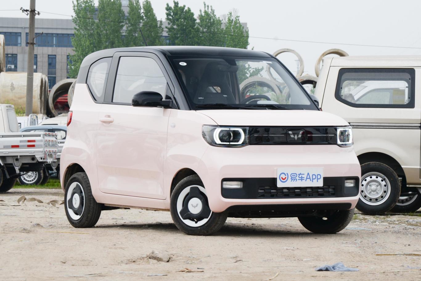 【宏光MINIEV马卡龙 120km 时尚款 磷酸铁锂侧前45度车头向右水平图片-汽车图片大全】-易车