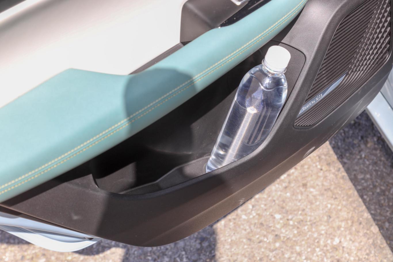 【帝豪L HiP1.5TD-DHT Pro 100km Super睿后排空间图片-汽车图片大全】-易车