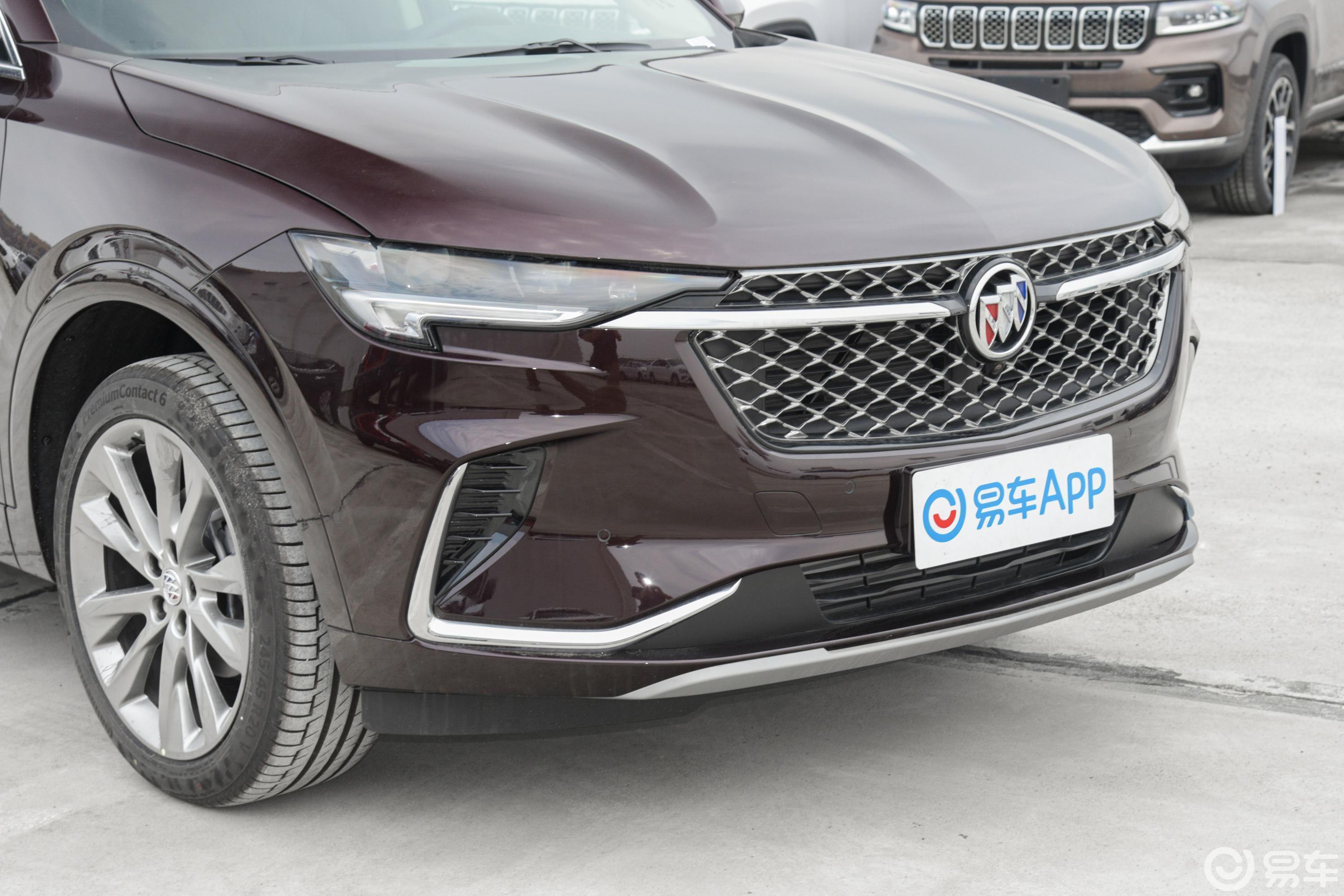 【昂科威昂科威Plus 四驱Avenir艾维亚 7座前格栅侧俯拍图片-汽车图片大全】-易车