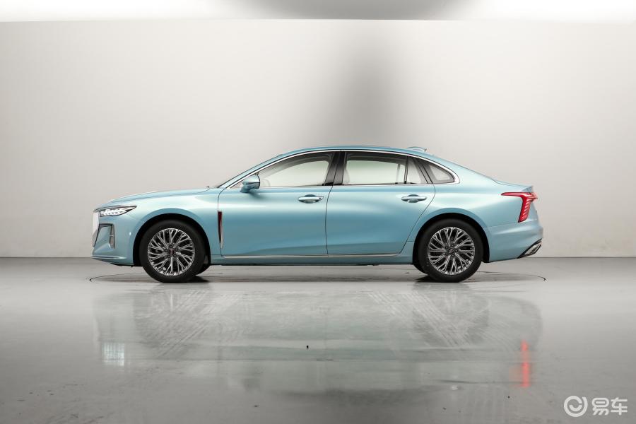 【红旗H52023款混动 1.5T 智联旗领版正侧车头向左水平汽车图片-汽车图片大全】-易车