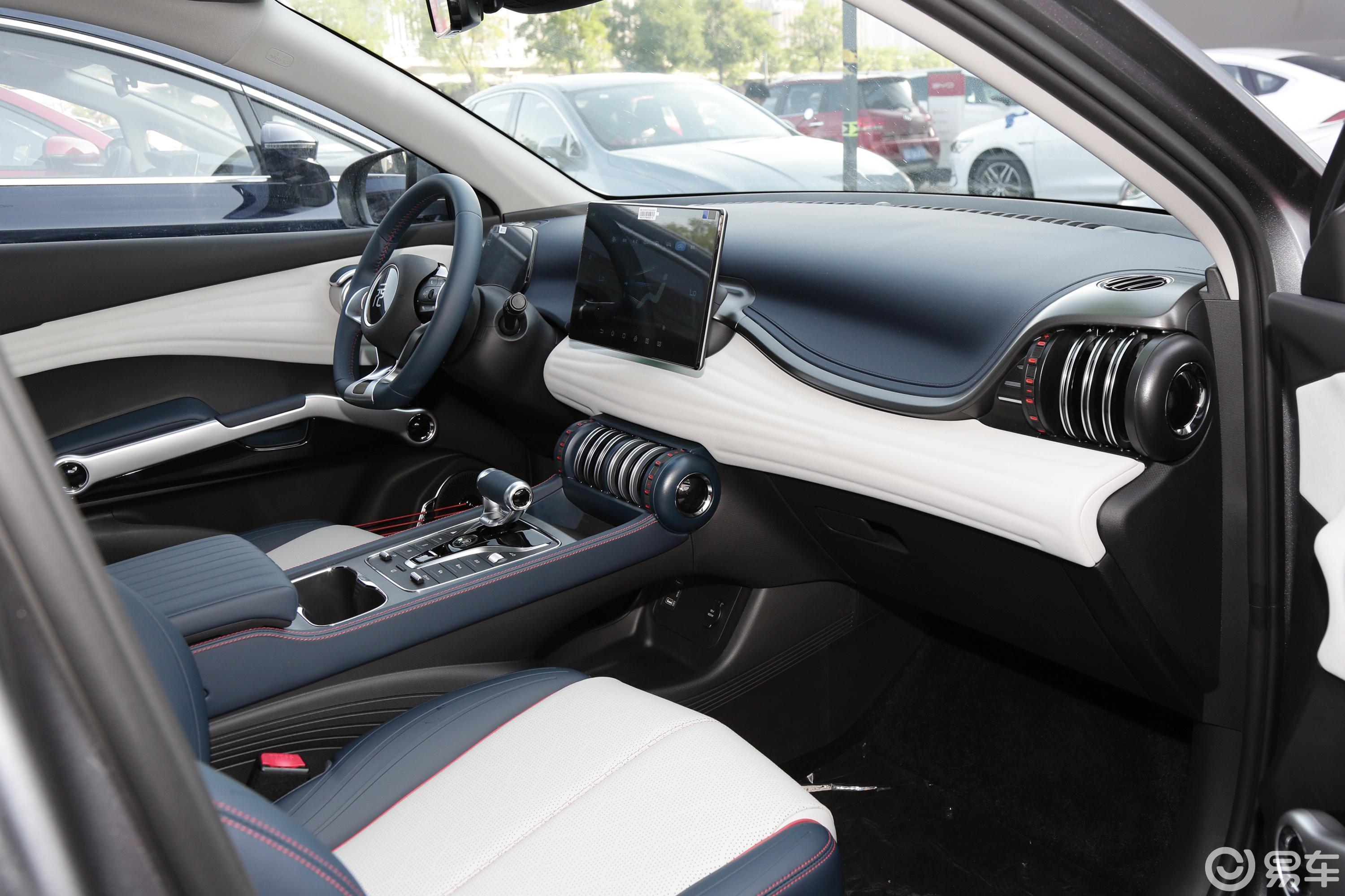 【元PLUS430KM 尊贵型内饰全景副驾驶员方向图片-汽车图片大全】-易车