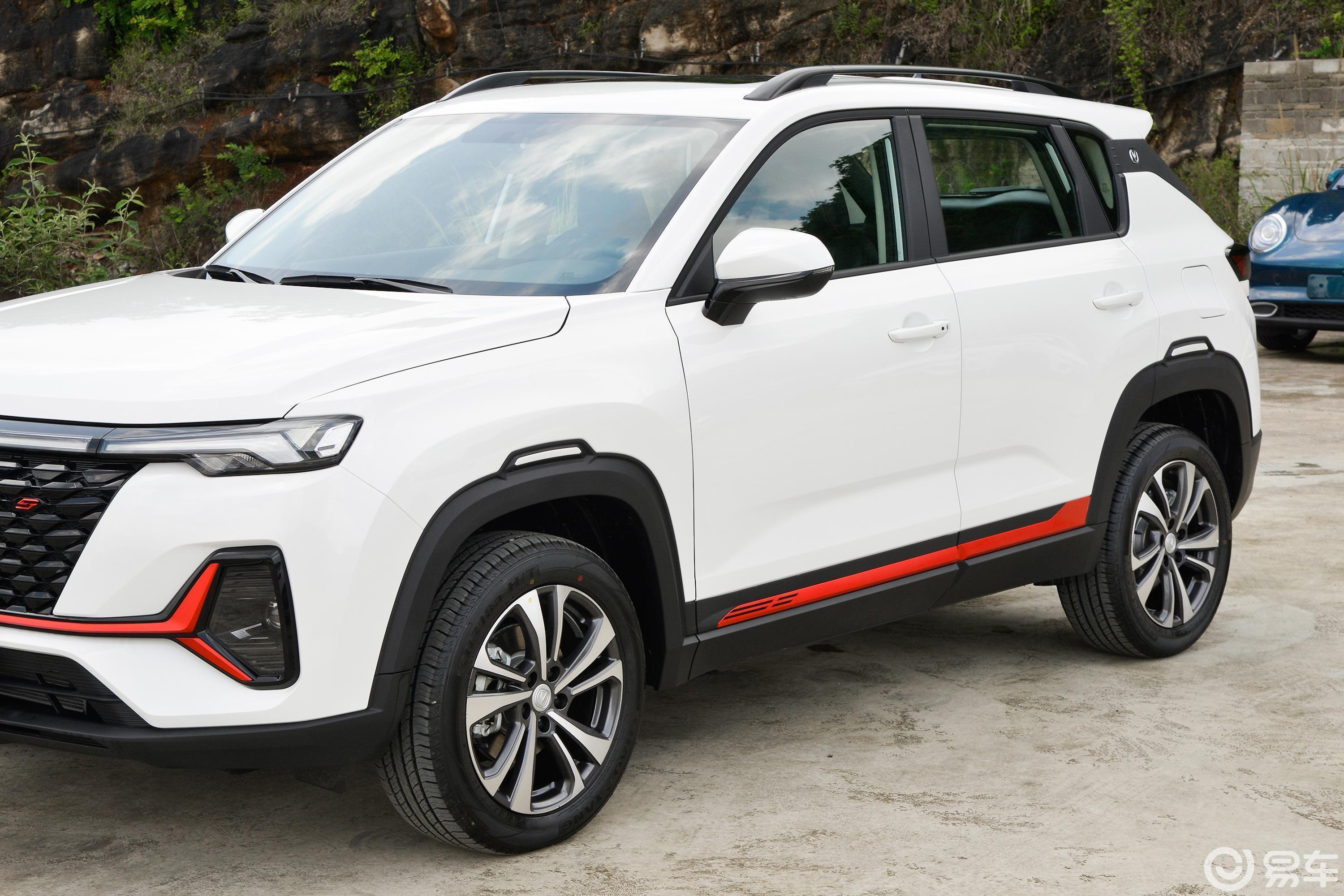 【长安CS35PLUS蓝鲸NE 1.4T 双离合豪华型外观细节图片-汽车图片大全】-易车