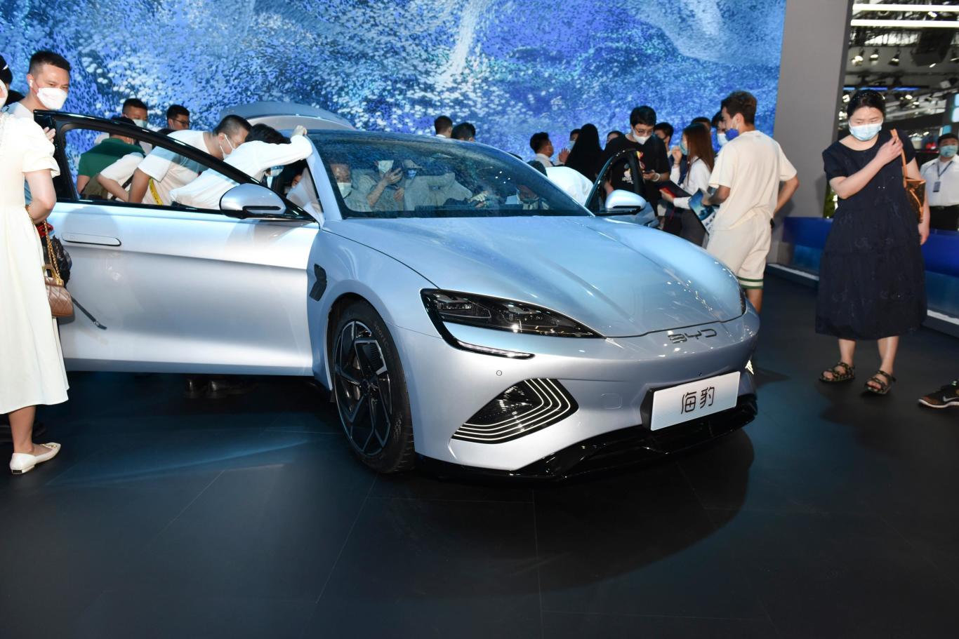 【海豹EV 650km 四驱性能版图片-汽车图片大全】-易车