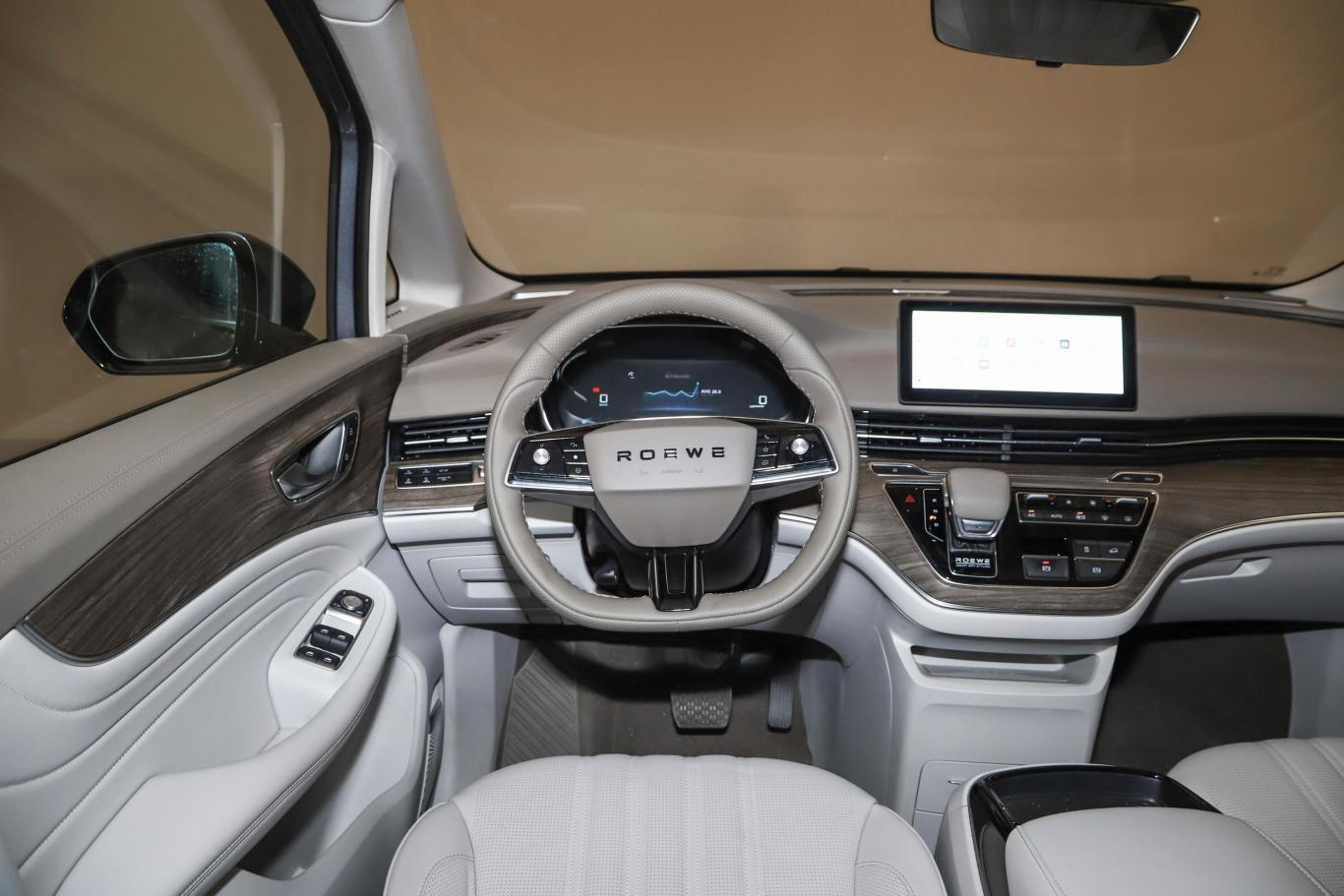 【荣威iMAX8新能源纯电动 550km 黄金版驾驶位区域图片-汽车图片大全】-易车